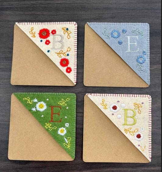 26 Letters Elegant Personalized Hand Embroidered Corner Bookmark Four Seasons Fun Bookmark Decoration Handmade Custom Letter Bookmark Hand Stitched Corner Bookmark