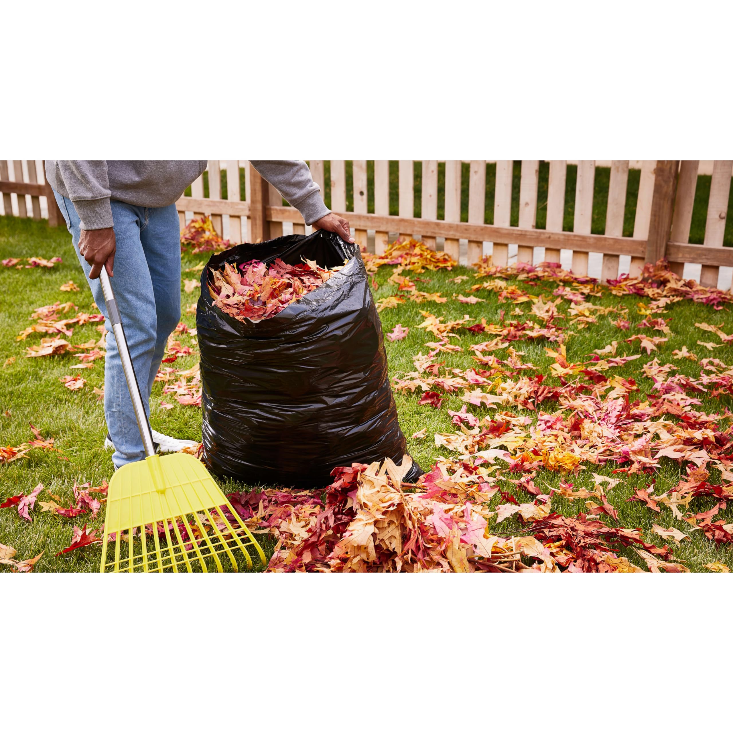 Glad Guaranteed Strong Large Drawstring Trash Bags, 30 Gal, 70 Ct, Pack May Vary