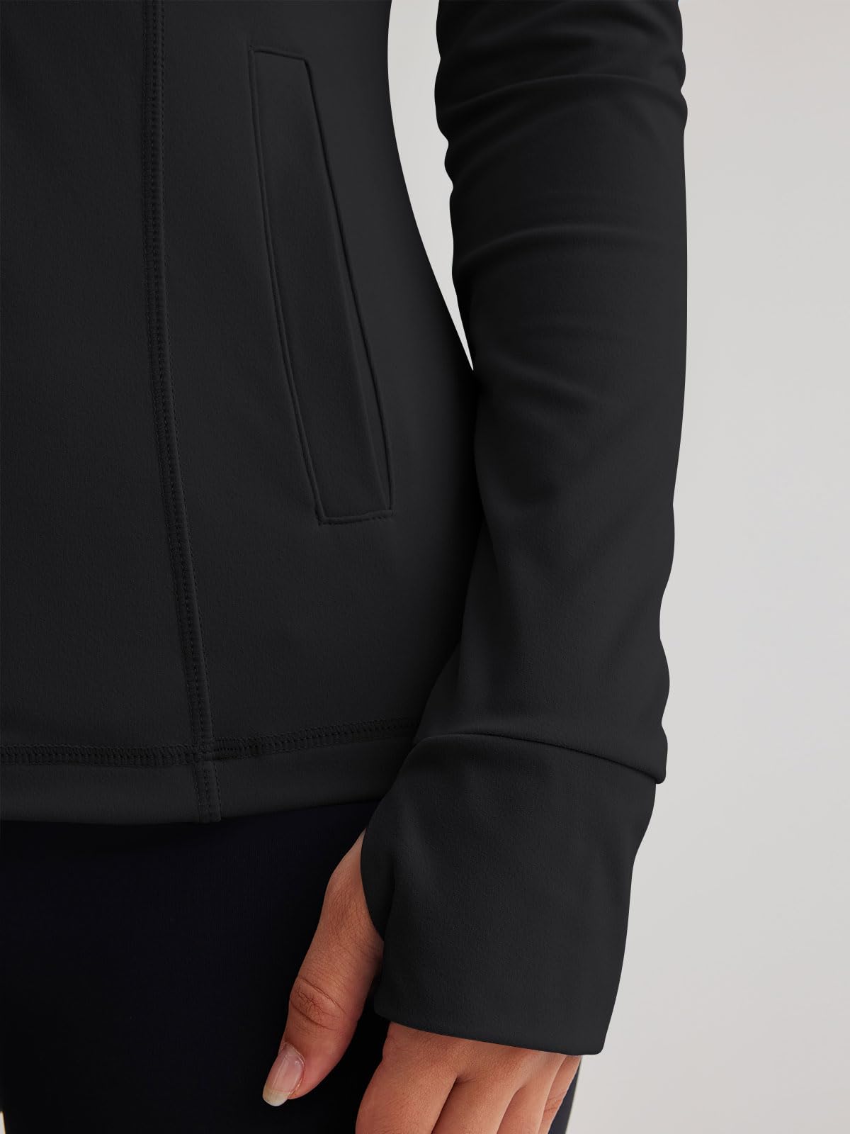 Trendy Queen Womens Lightweight Zip Up Jackets Mock Turtleneck Fall Hoodies Fitted 2024 Athletic Workout Clothes with Pockets Black M