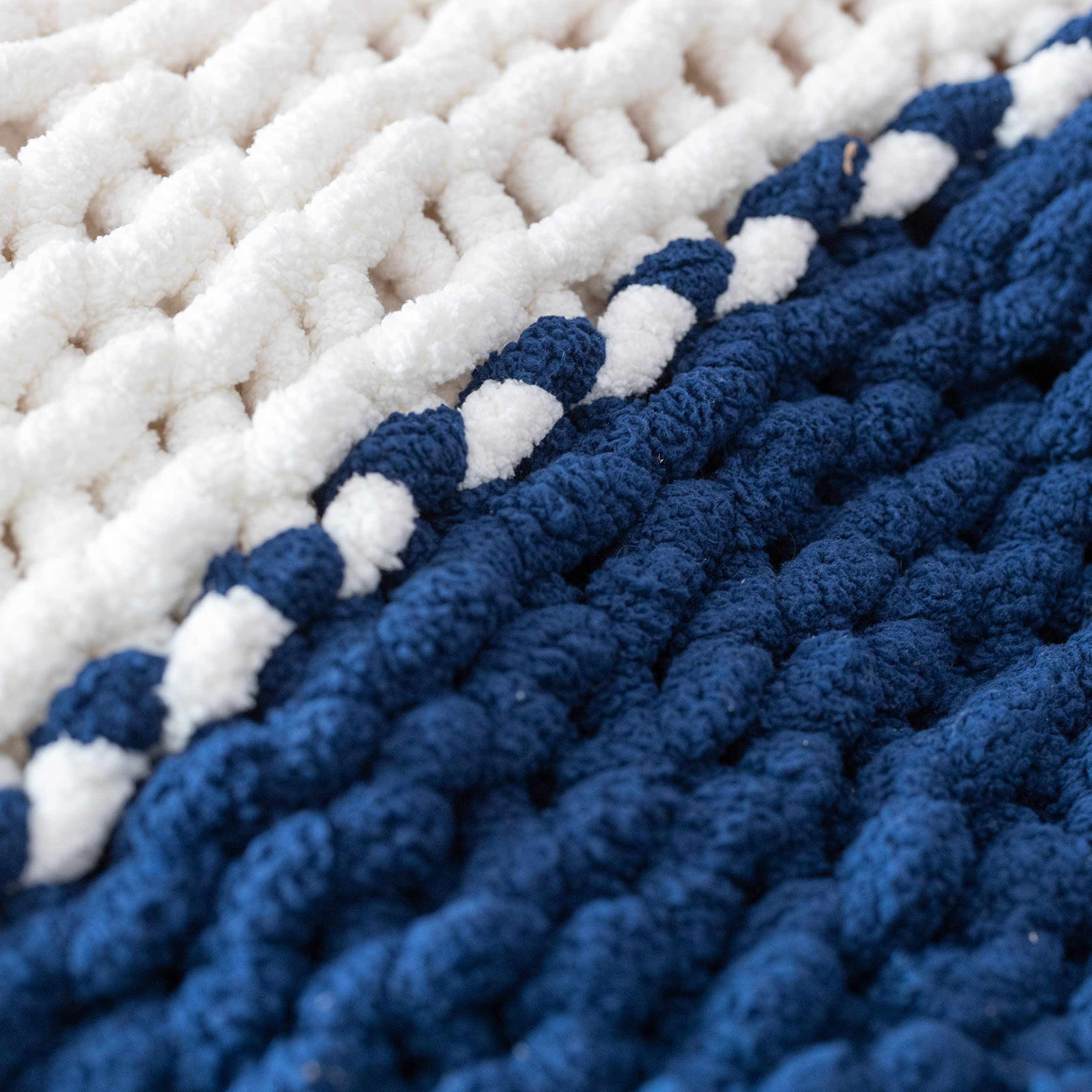 iDIY Chunky Yarn 3 Pack Skein (72 Yards) - Light Grey - Fluffy Chenille Yarn Perfect for Soft Throw and Baby Blankets, Arm Knitting, Crocheting and DIY Crafts and Projects! Homemade Holiday Gift