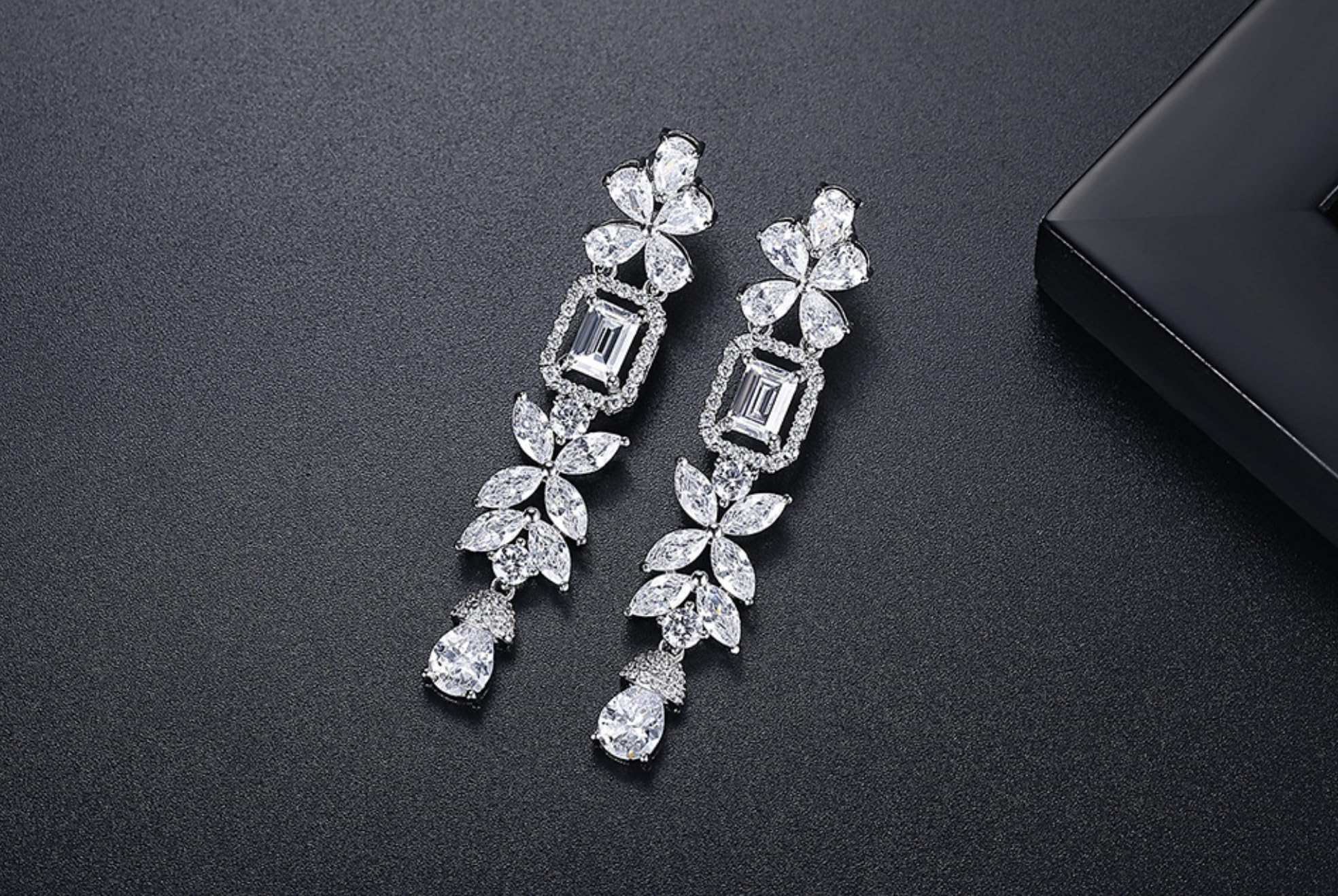 White Gold Plated Rectangle Square Shaped Crystal Wedding Bridal Bridesmaid Clear Cubic Zirconia Stud Dangle Earrings Fashion Jewelry for Women