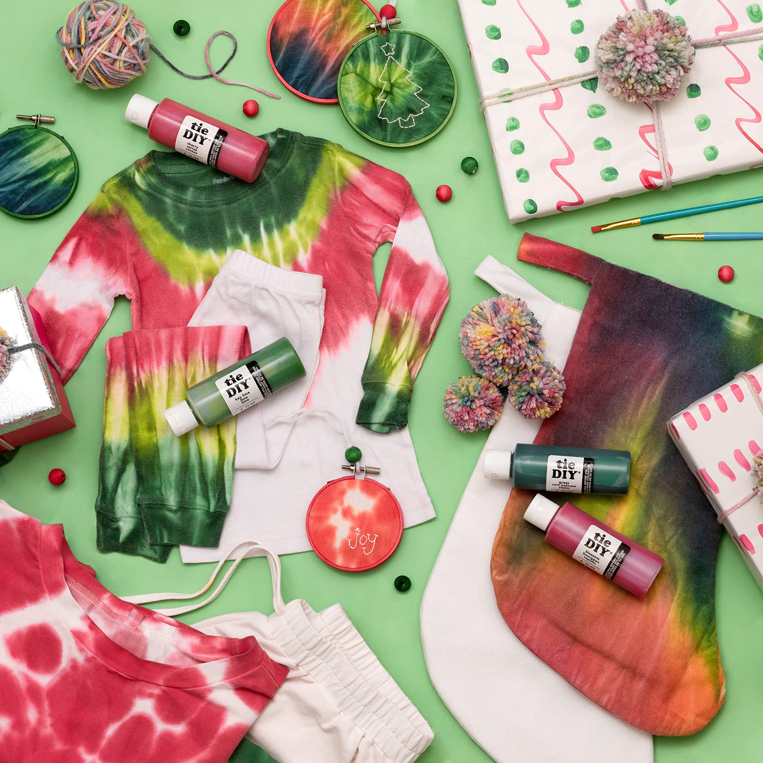 American Crafts AC Tie Dye Kit 12 Color Set One-Step Kit | 12 Bright Colors, Easy to Use Bottles | Tie Dye Party Kit, Tie-Dye Kits for Adults, Tie Dye Kit for Kids, Large Groups, TyeDye Kit