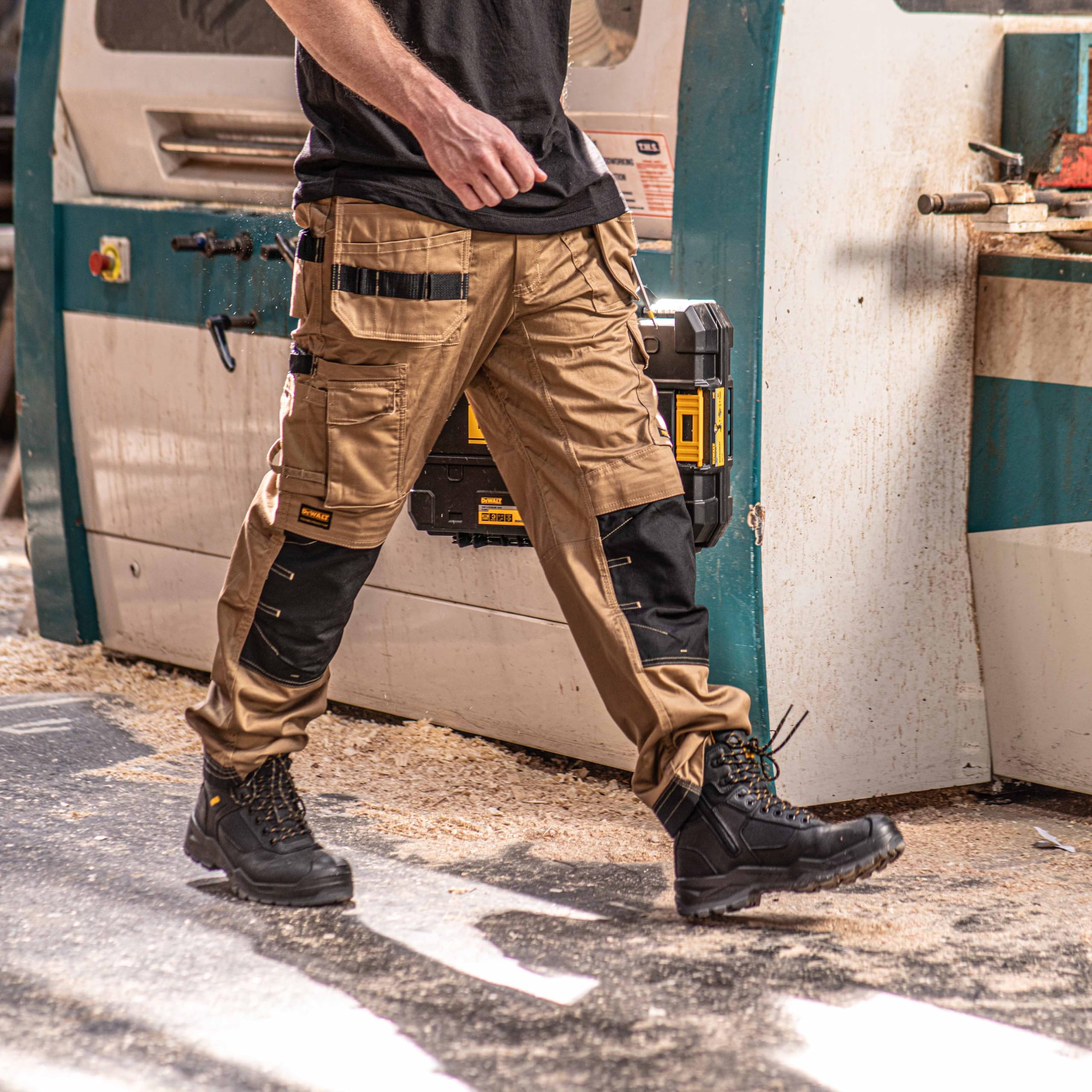 DEWALT Protradesman Men's Loose Fit, Holster Pocket, Cottonpoly Stretch Work Pants Tan W36/L33