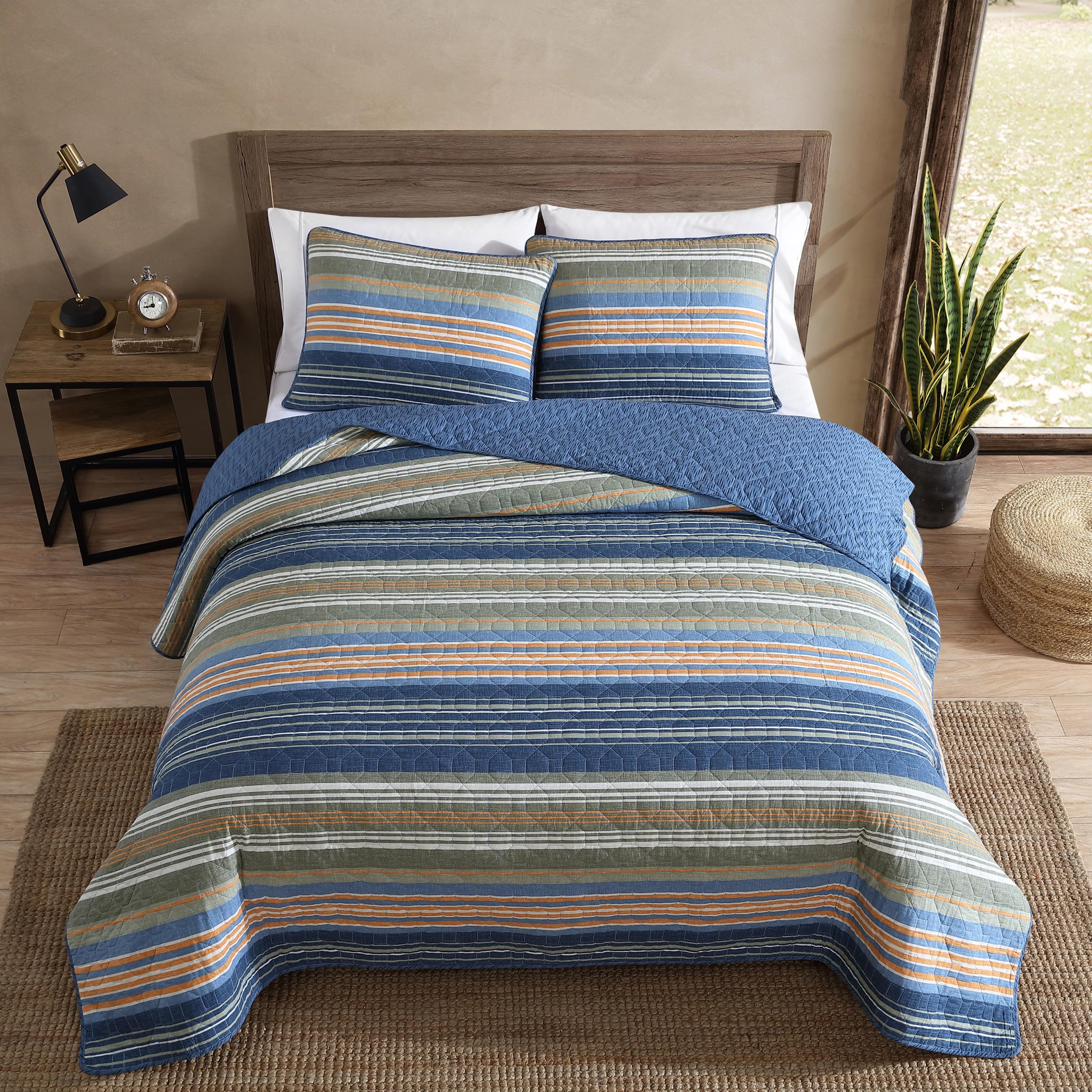Eddie Bauer - Queen Quilt Set, Reversible Cotton Bedding with Matching Shams, Home Decor for All Seasons (Yakima Green, Queen)