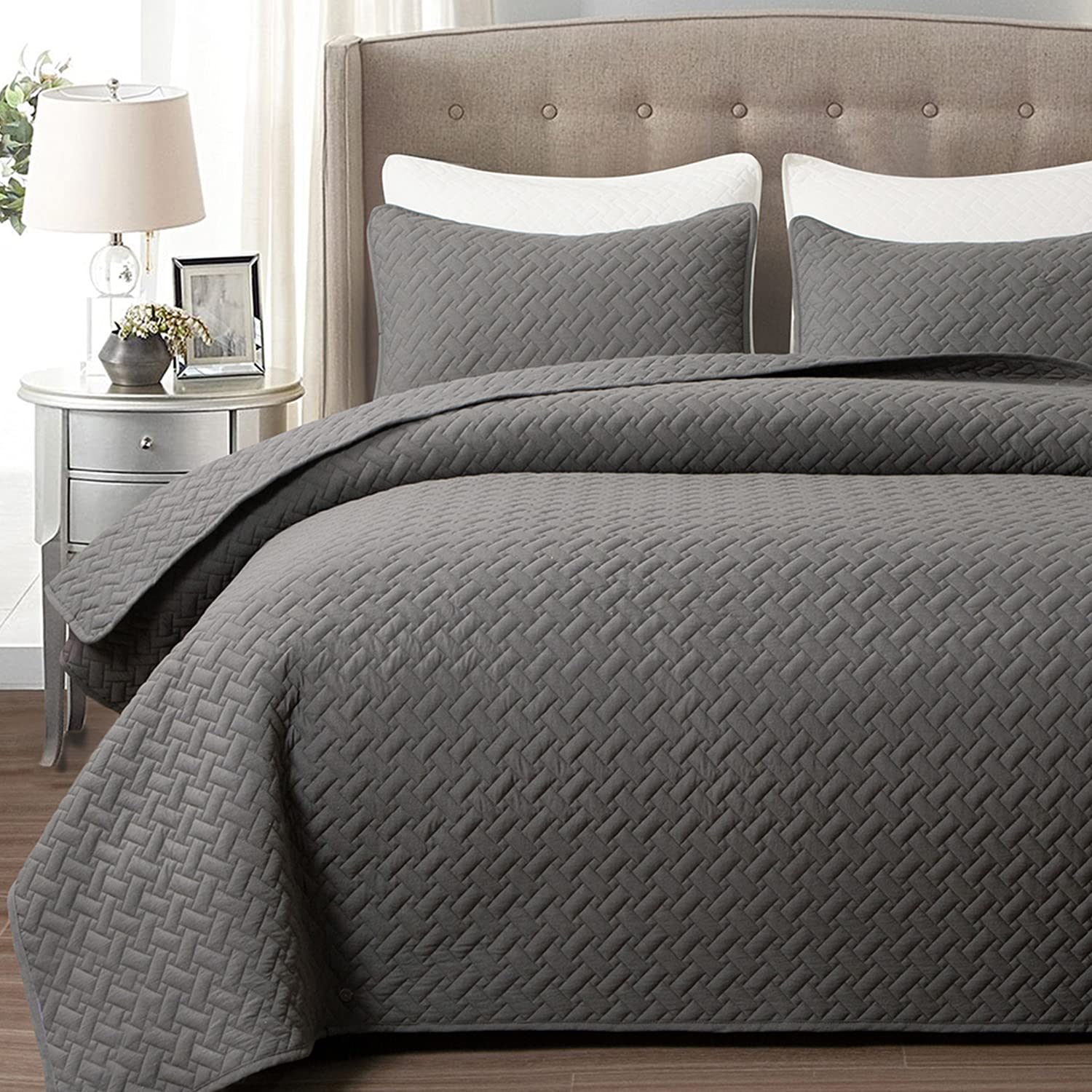 EMME Queen Quilt Bedding Set, Lightweight Bedspread,Pre-Washed Microfiber Bed Coverlet, 3 Piece, Summer Reversible Full Quilt Sets with 2 Pillow Shams(Grey, 90"x90")