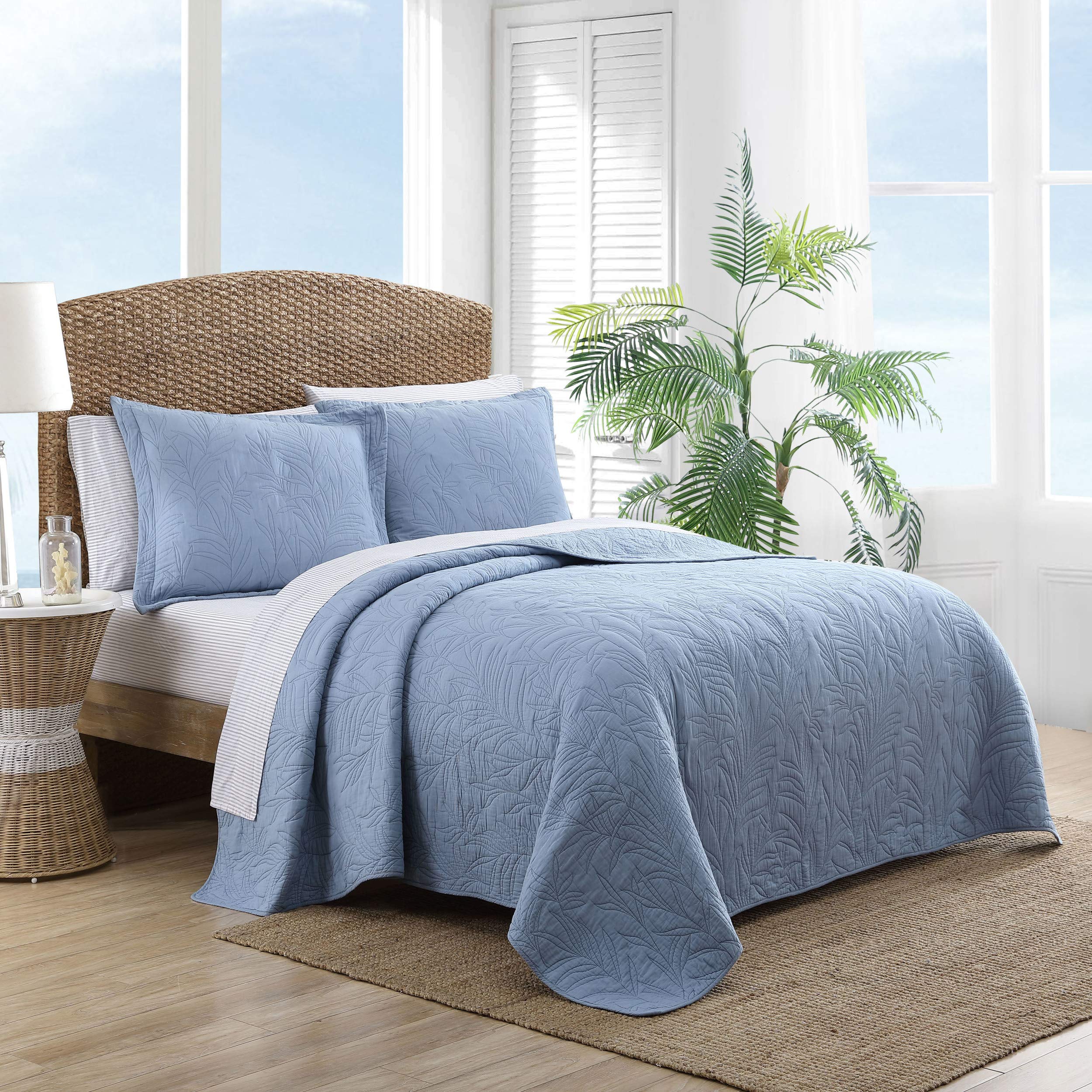 Tommy Bahama Home | Costa Sera Collection | 100% Soft Brushed Cotton, Pre-Washed for Softness, 2-Pack Standard Sham Set for Bedroom Décor, 21" x 27", Blue