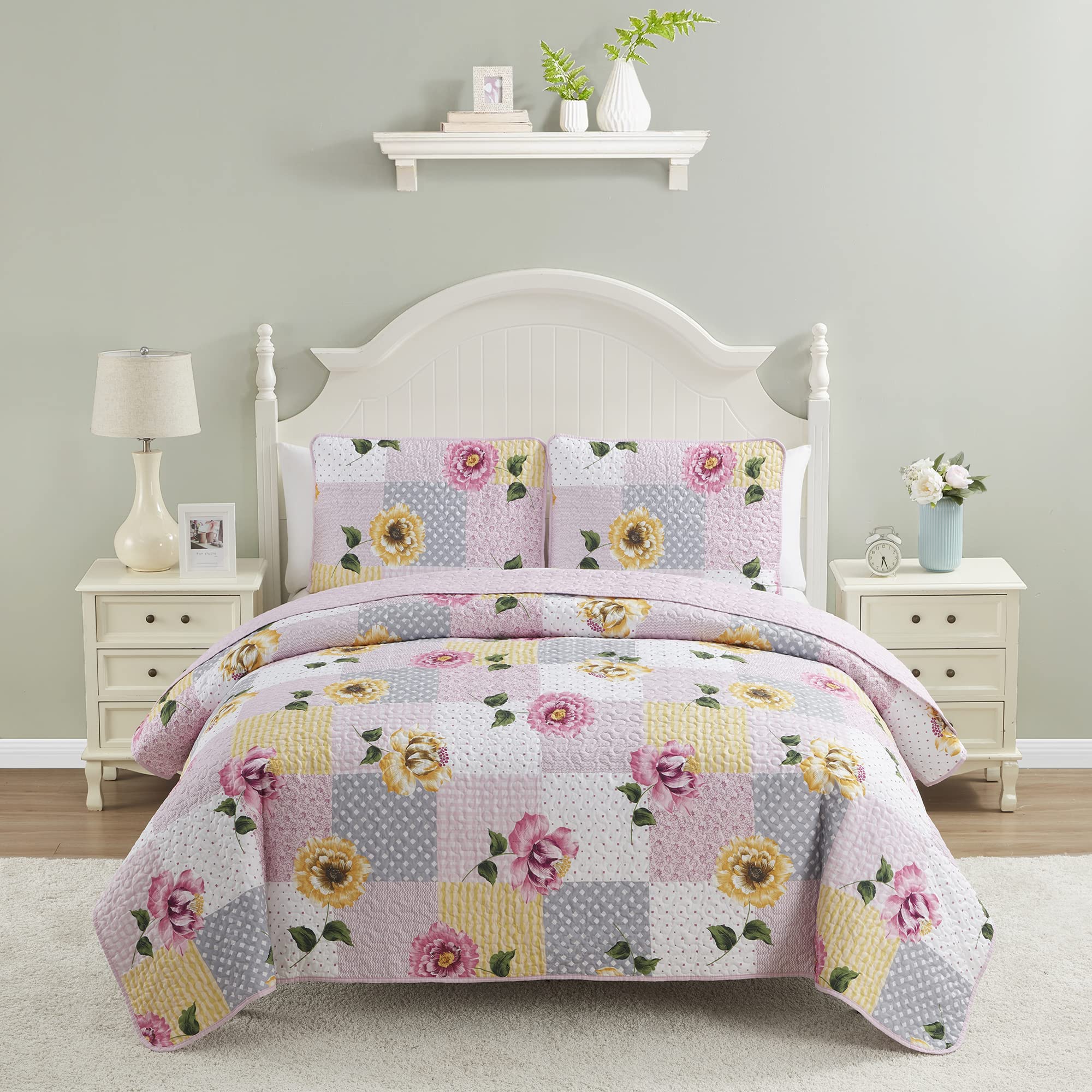 Sweet Home Collection Quilt King Size Embroidered Oversized Soft and Luxurious Patch Quilt Set with Shams, King, Floral Patchwork