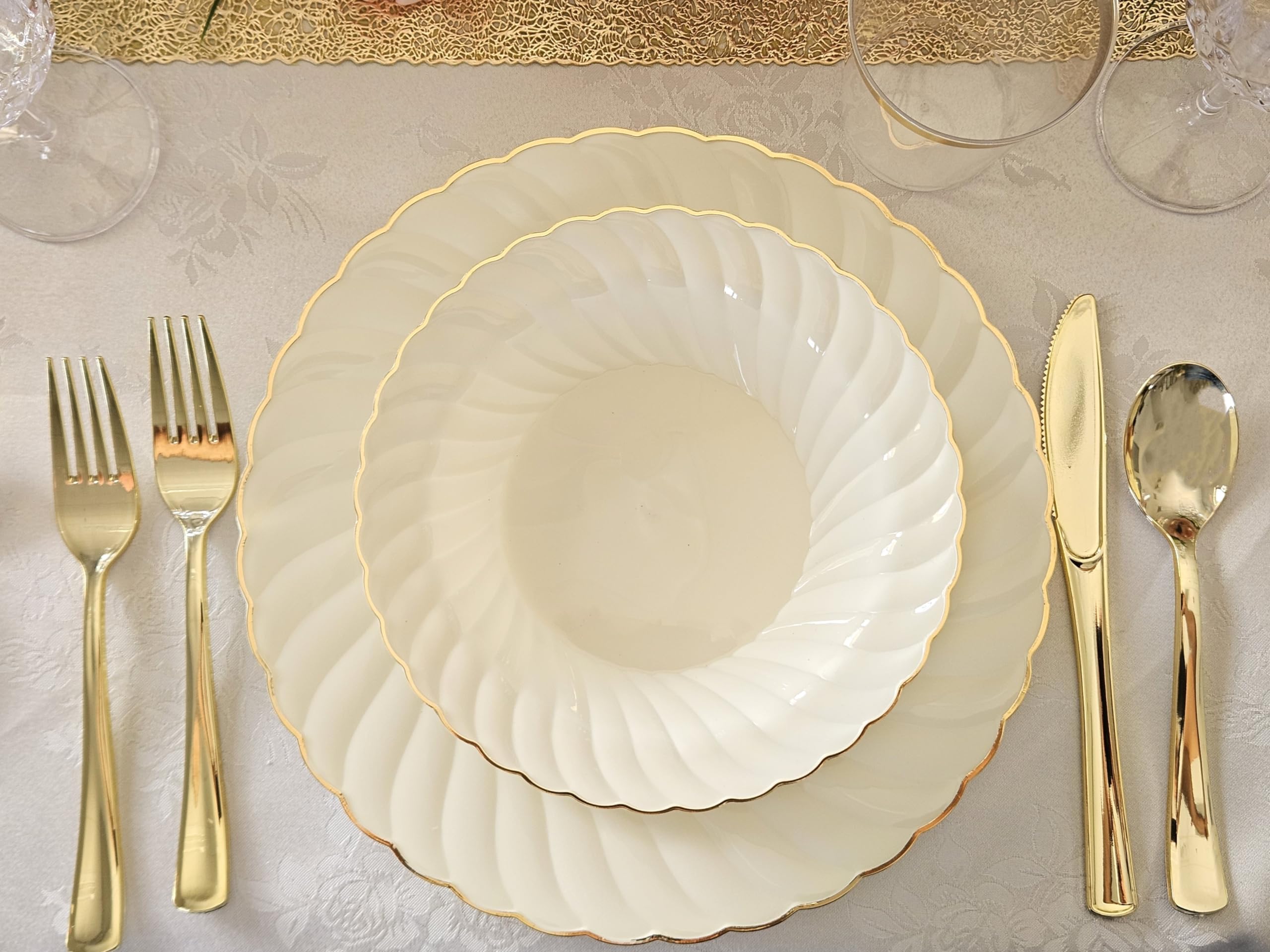 " OCCASIONS " 50 Plates Pack (25 Guests)-Vintage Wedding Party Disposable Plastic Plate Set -25 x 10.25'' Dinner + 25 x 7.5'' Salad/dessert plates (Blossom Ivory & Gold)