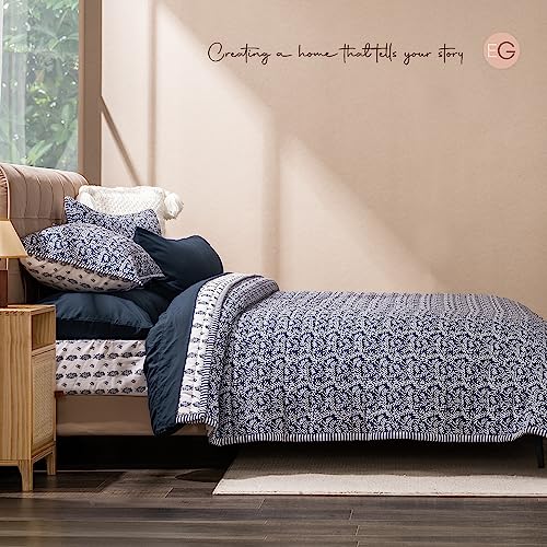 EVERGRACE Floral Printed Quilt Comforter Set Queen Size, 3 Pieces (1 Reversible Quilt Bedding Set, 2 Pillow Shams), Microfiber Lightweight Coverlet Bedspread for All Seasons, Foggy Blue, 92"x96"