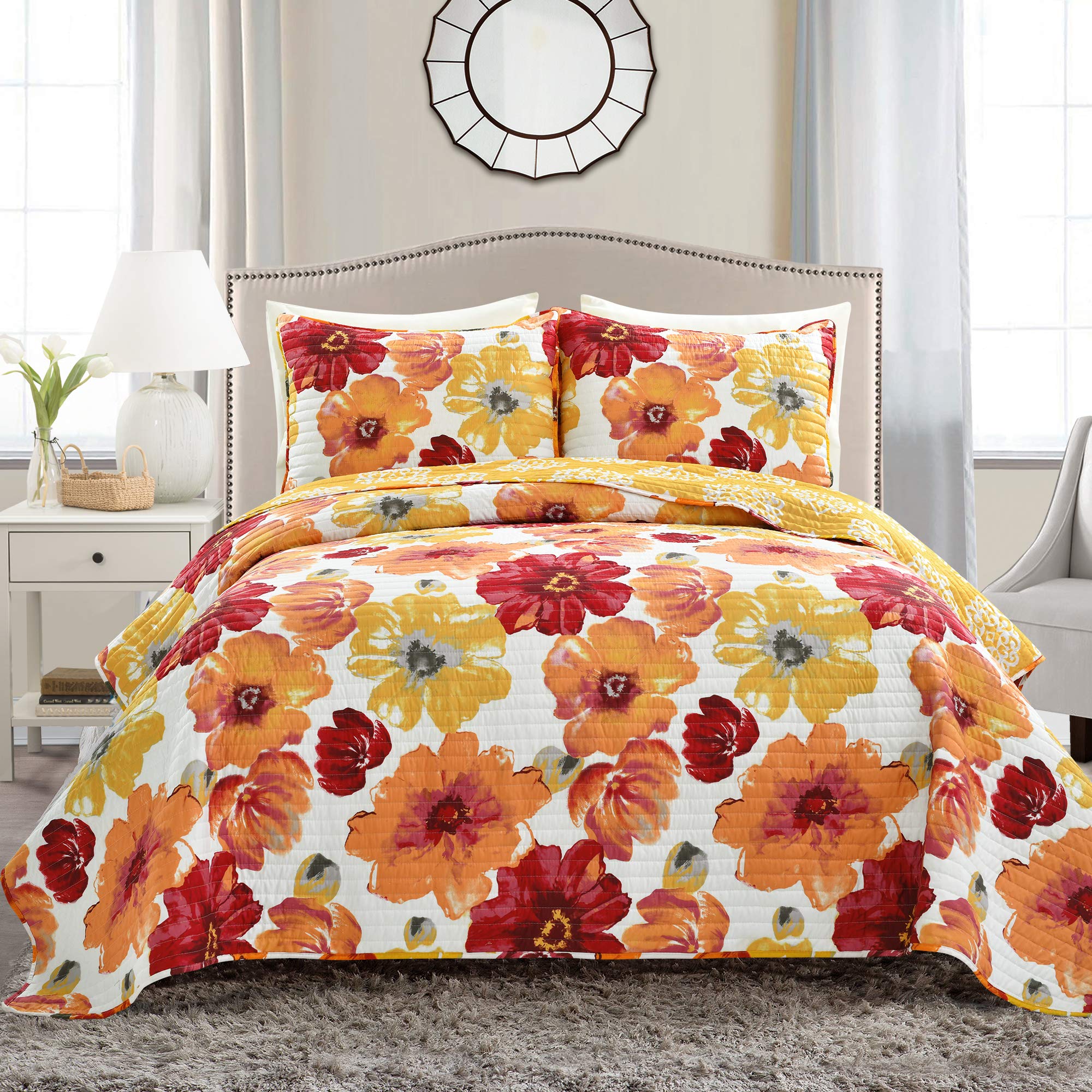Lush Decor Leah Reversible Floral Quilt Set, 3 Piece Set, King, Red & Orange - Charming Floral Bedding Set - Large Blooming Watercolor Flowers