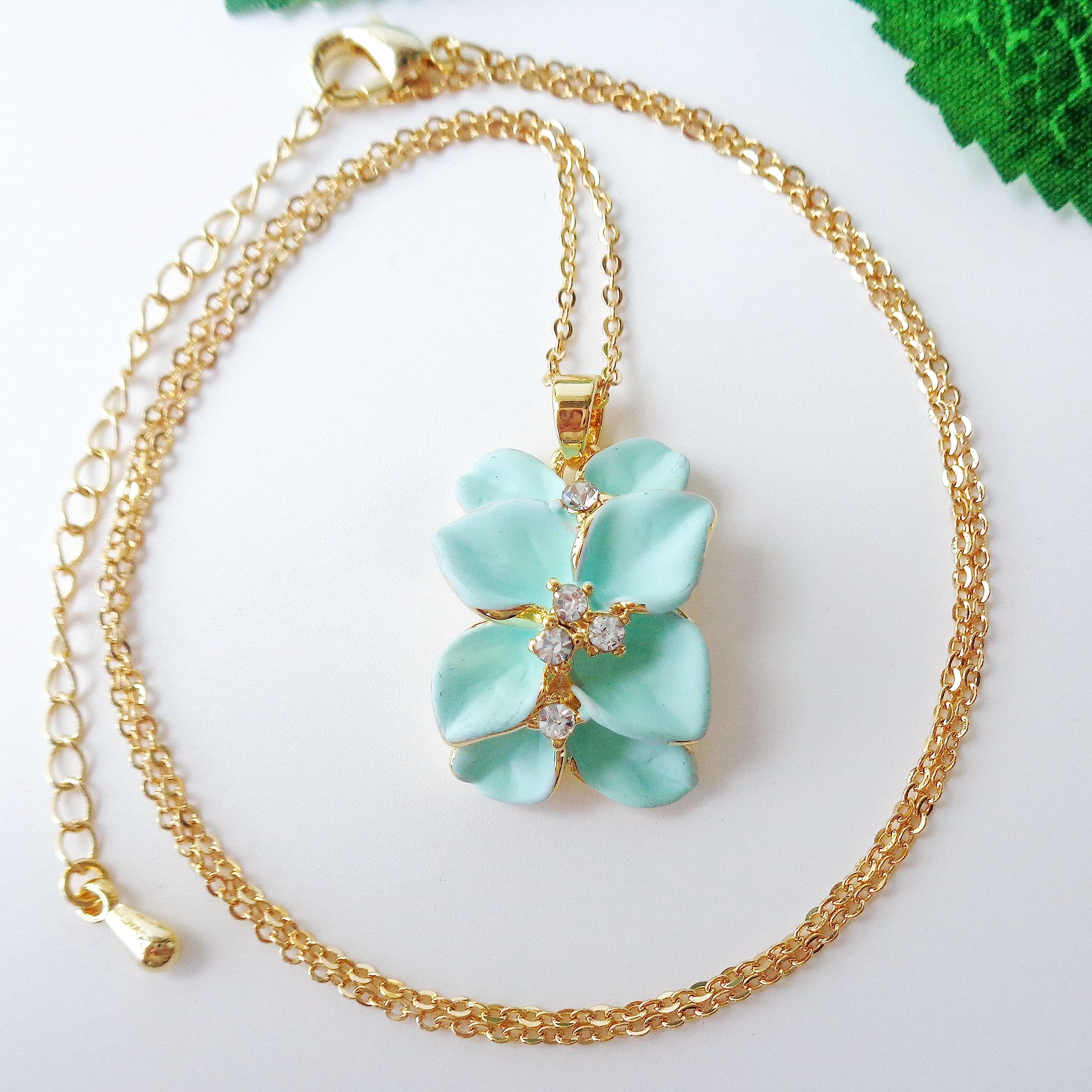 Navachi 18k Gold Plated Clear Crystal Light Green Enamel Leaves Flower Az6067p Pendant Necklace 16"+2"