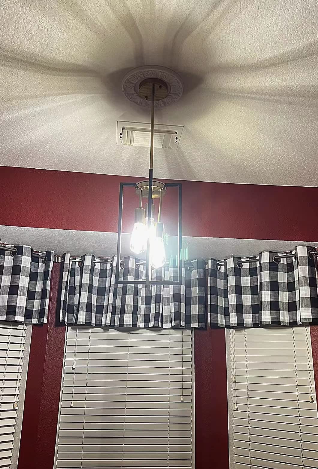 Modern Industrial Farmhouse Pendant Lighting, Rectangle Black & Brass Chandelier, Hanging Light for Kitchen Island, Dining Room, Entryway, Hallway (3-Light)