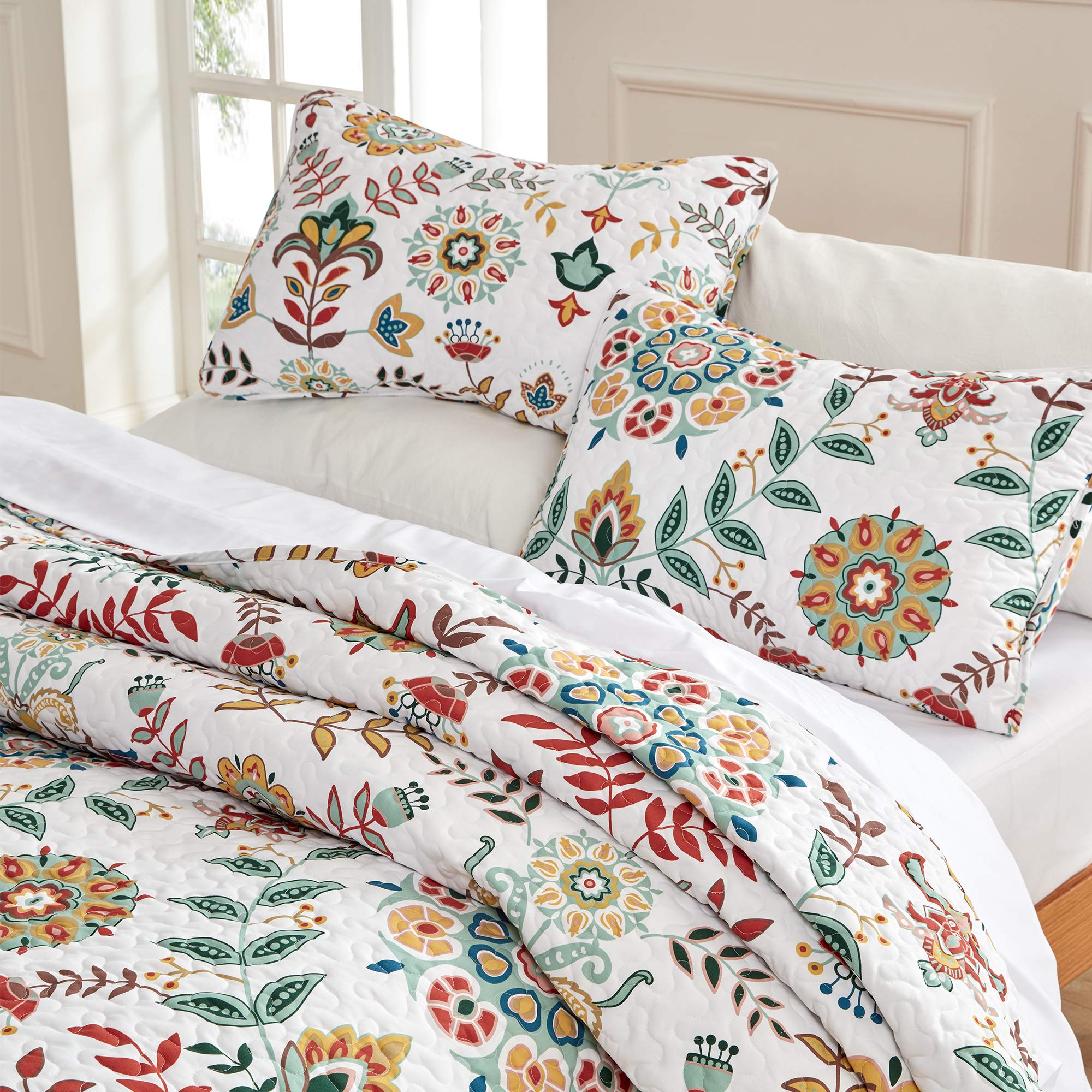 SLEEP ZONE 3-Piece Printed Quilt Set - Full/Queen Size - Lightweight Reversible Bedding Coverlet Set for All Season (Classic Floral Pattern), Full/Queen (90x96 inch | 2 Pillow Shams)