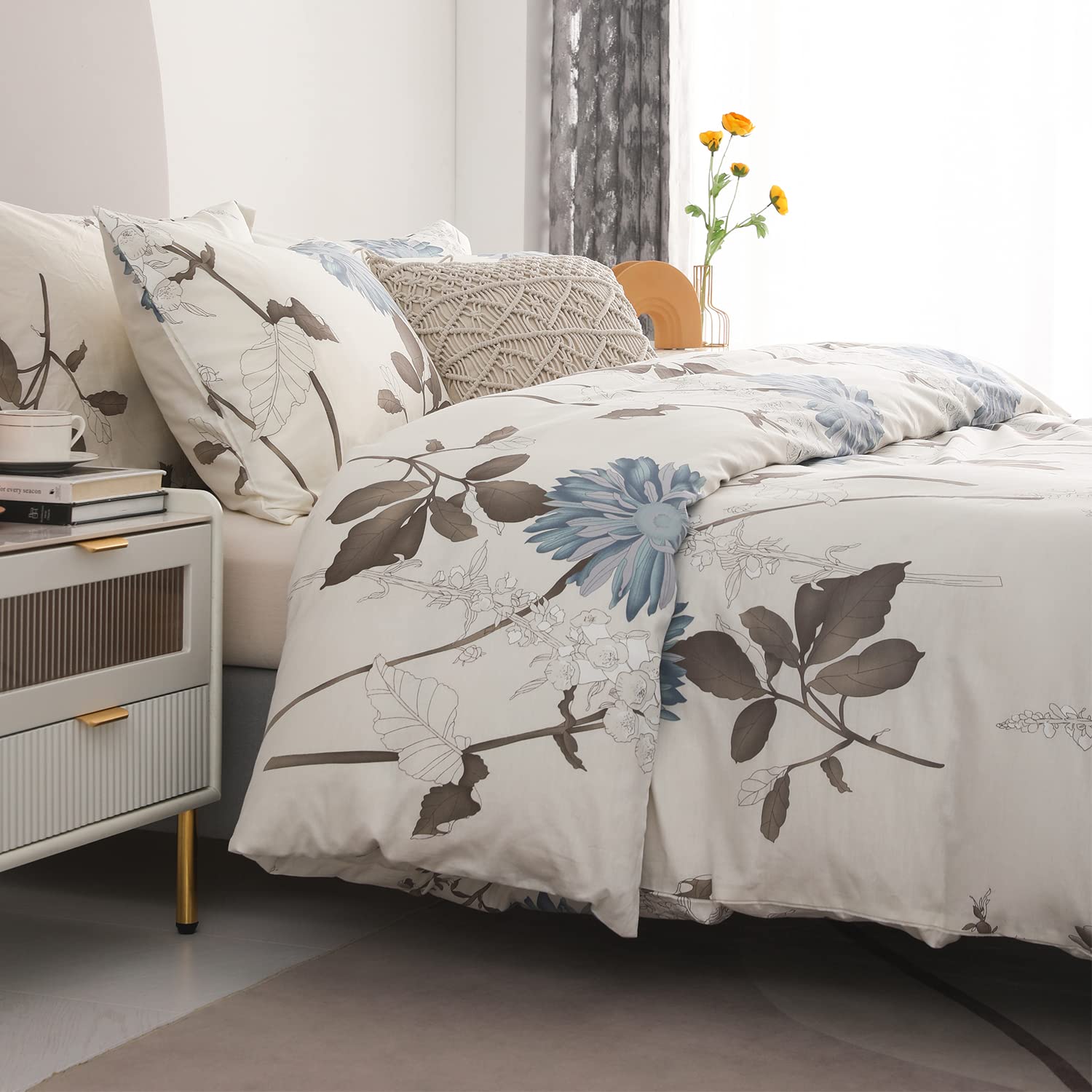 SLEEPBELLA Comforter King Size, 600 Thread Count Cotton Brown Branches and Blue Flowers Off-White Comforter Sets, Down Alternative Bedding Set 3Pcs(King, Off-White Botanical)