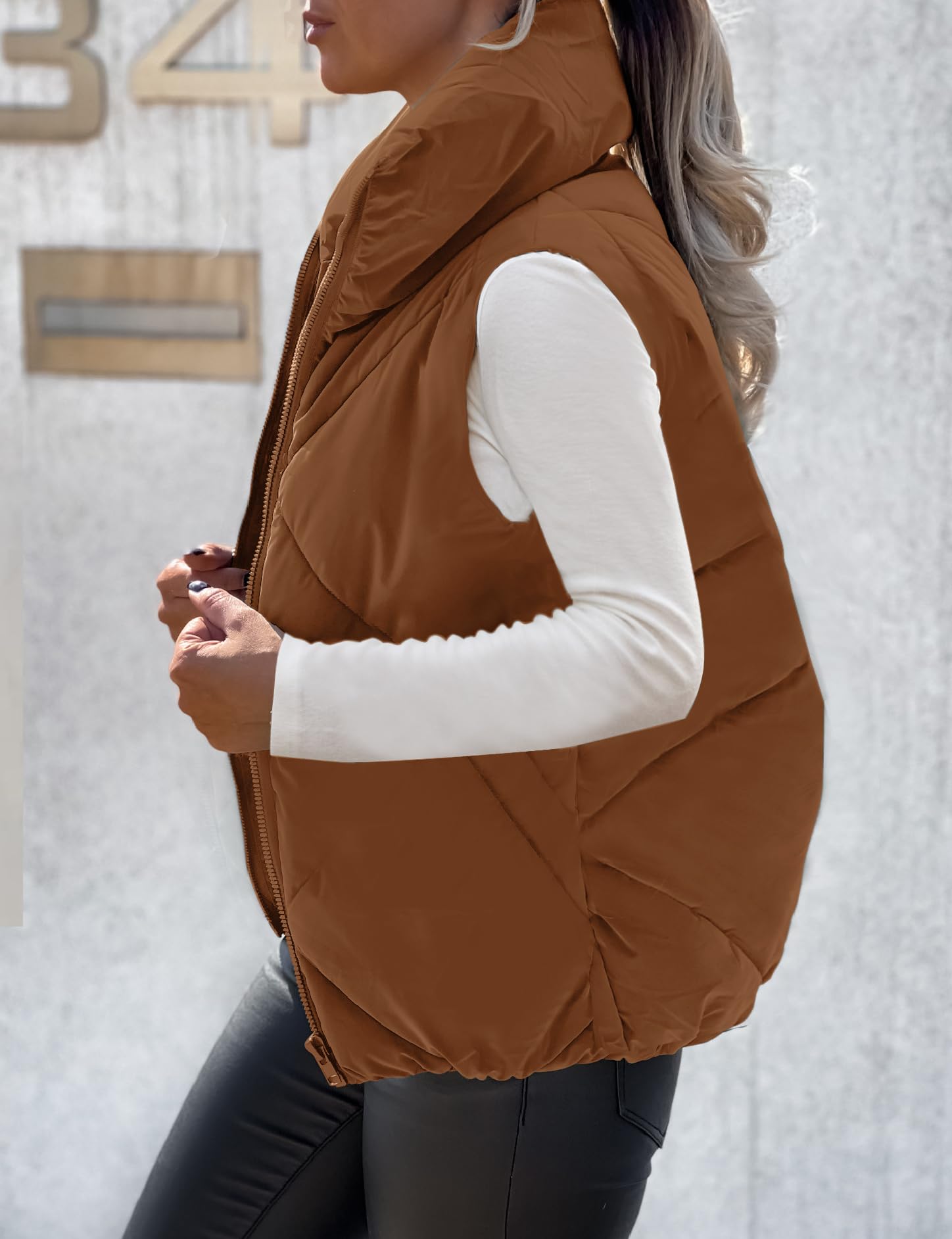MEROKEETY Womens Puffer Vest Sleeveless Zip Up Quilted Coat Lightweight Stand Collar Gilet Jacket With Pockets Brown Medium