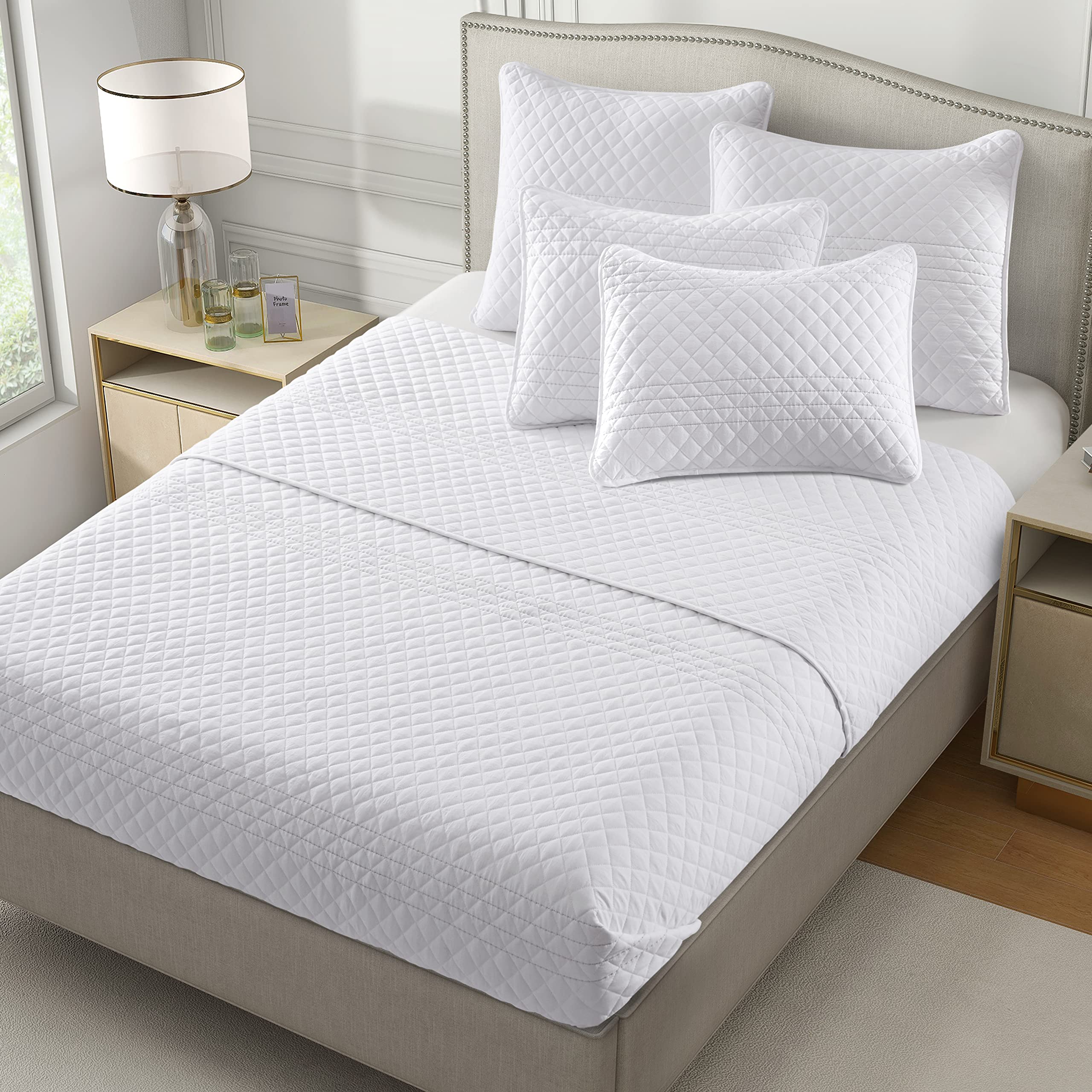 Bonlino Barley Bedding Quilt Set Bedspread - Lightweight Quilt Set Summer Farmhouse Modern Boho Style Striped Bedspread Coverlet with 2 Pillow Shams for Home Bedroom All Season (White, Oversized King)
