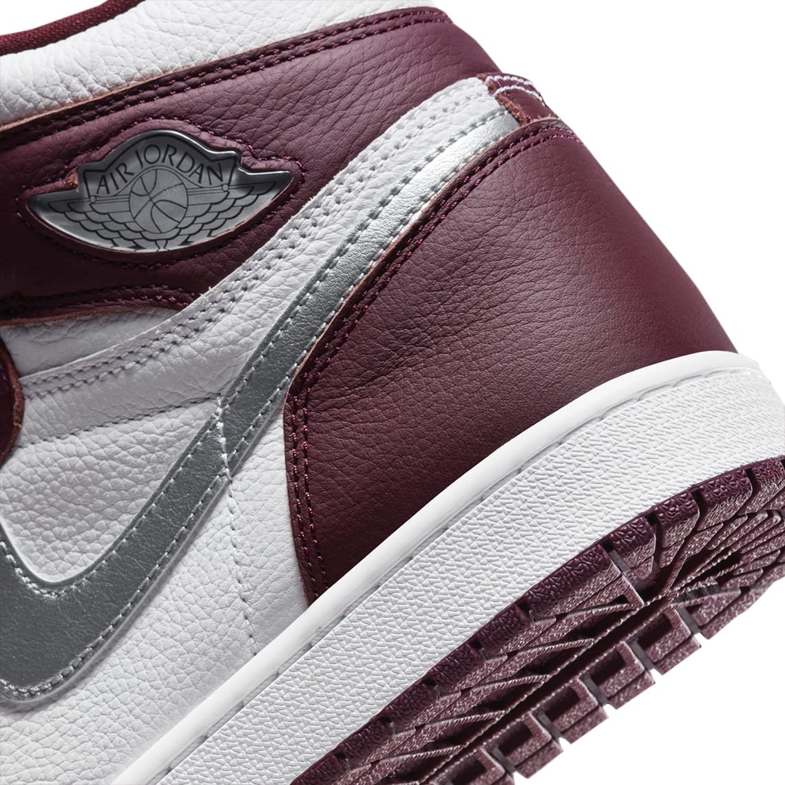 Nike Men's Air Jordan 1 Retro High Sneaker, Bordeaux/White-metallic Silver, 10