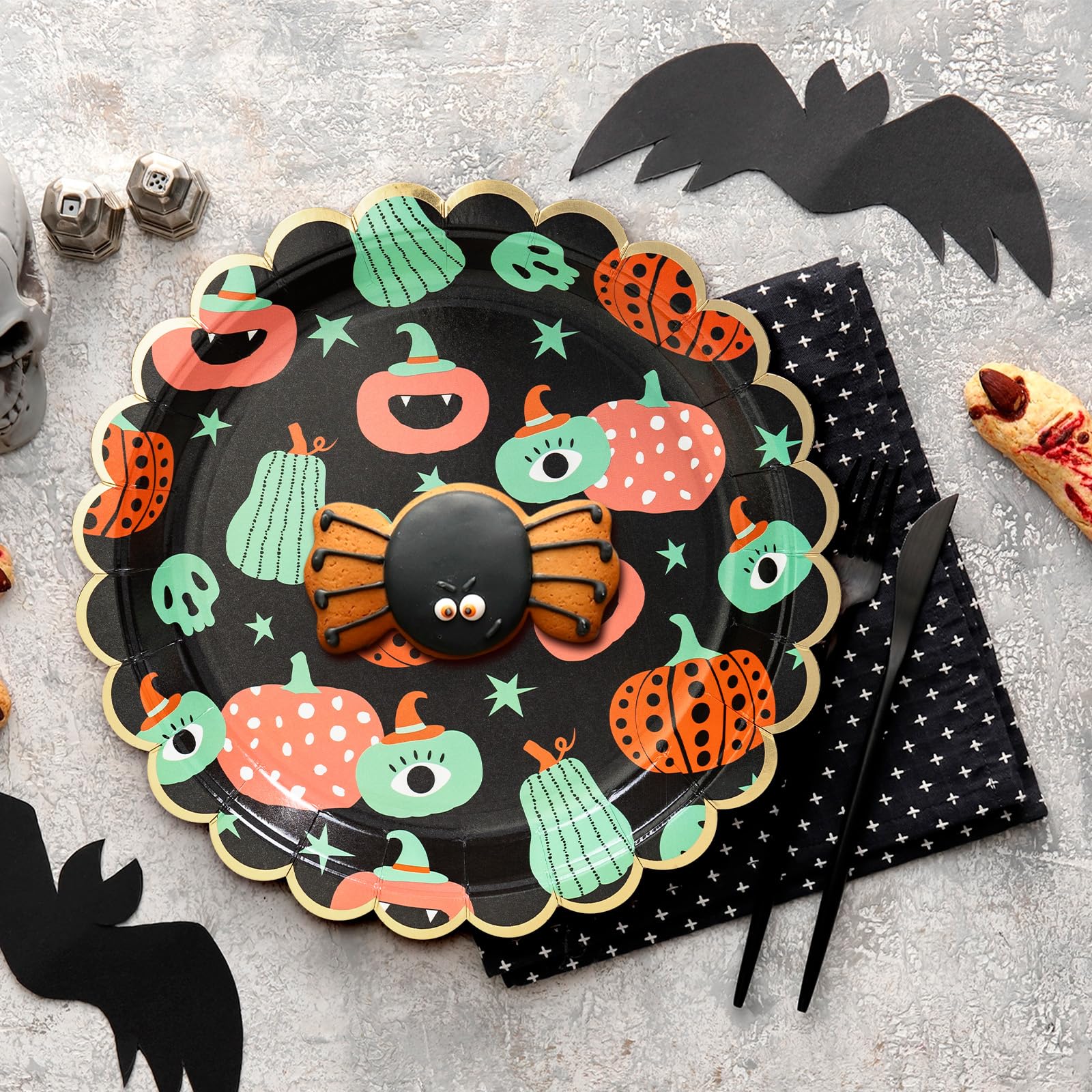 Confettiville Halloween Paper Plates, 50-Count Disposable Halloween Dinner Plates, Scalloped, Party Supplies, Funky Pumpkins, Black