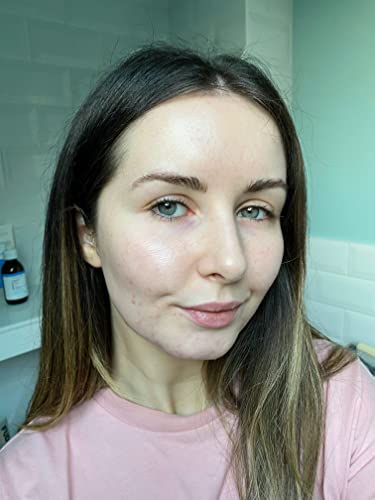 Revolution Pro Blur Stick, Primer for Face Makeup, Pore Minimizer, Matte Finish, Leaves Skin Looking Flawless, Suitable for All Skin Tones, 15g