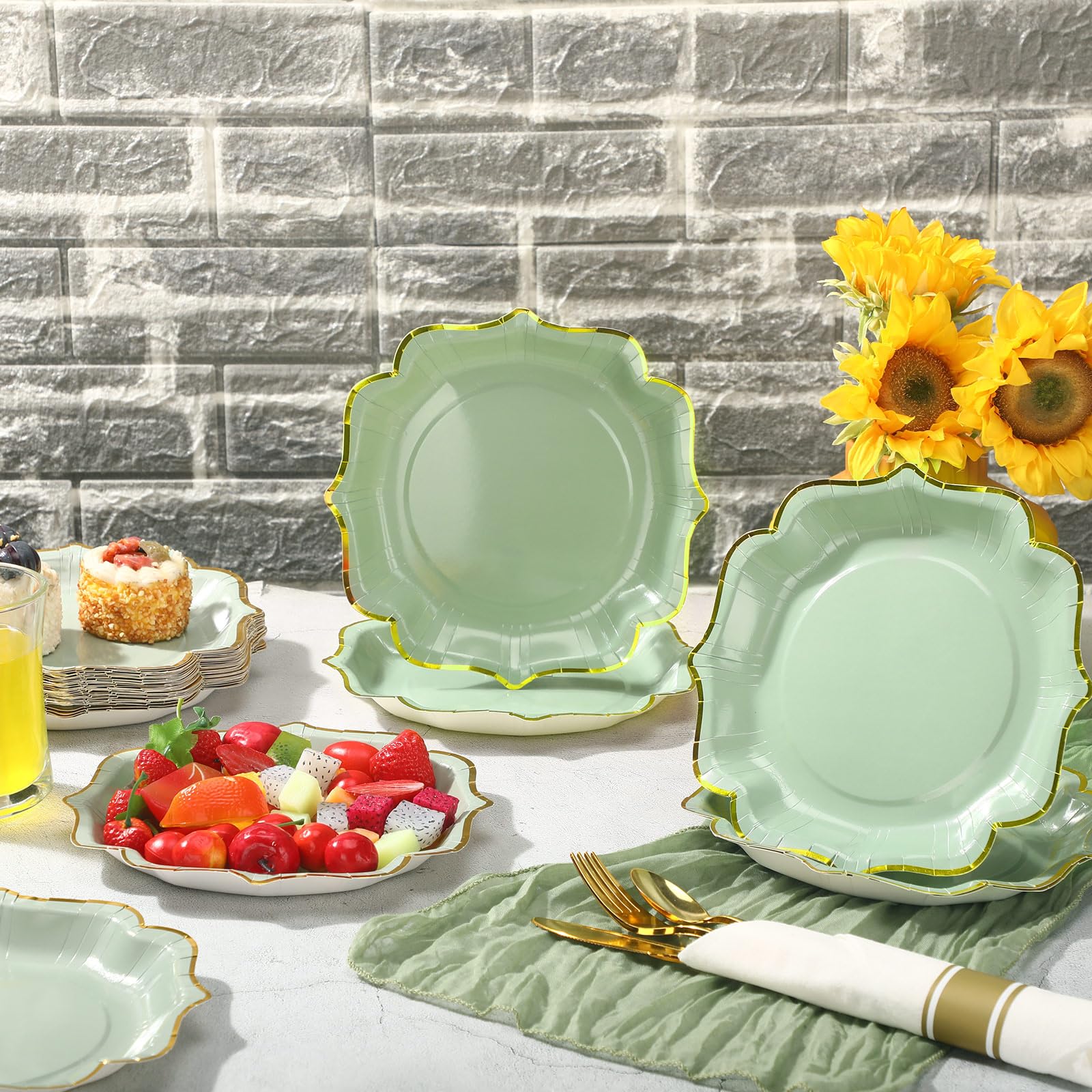 Norme 36 Packs Sage Green Paper Plates with Scalloped Edge 9 Inch Dessert Party Paper Plates Disposable Decorative Plate for Appetizer Salad Birthday Tea Party Decorations Supplies