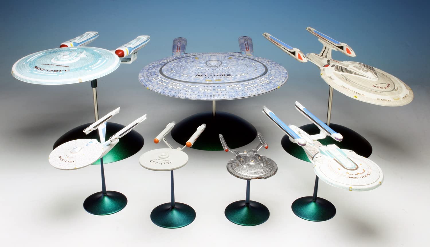 AMT Star Trek U.S.S. Enterprise Box Set 1:2500 Scale Snap Model Kit