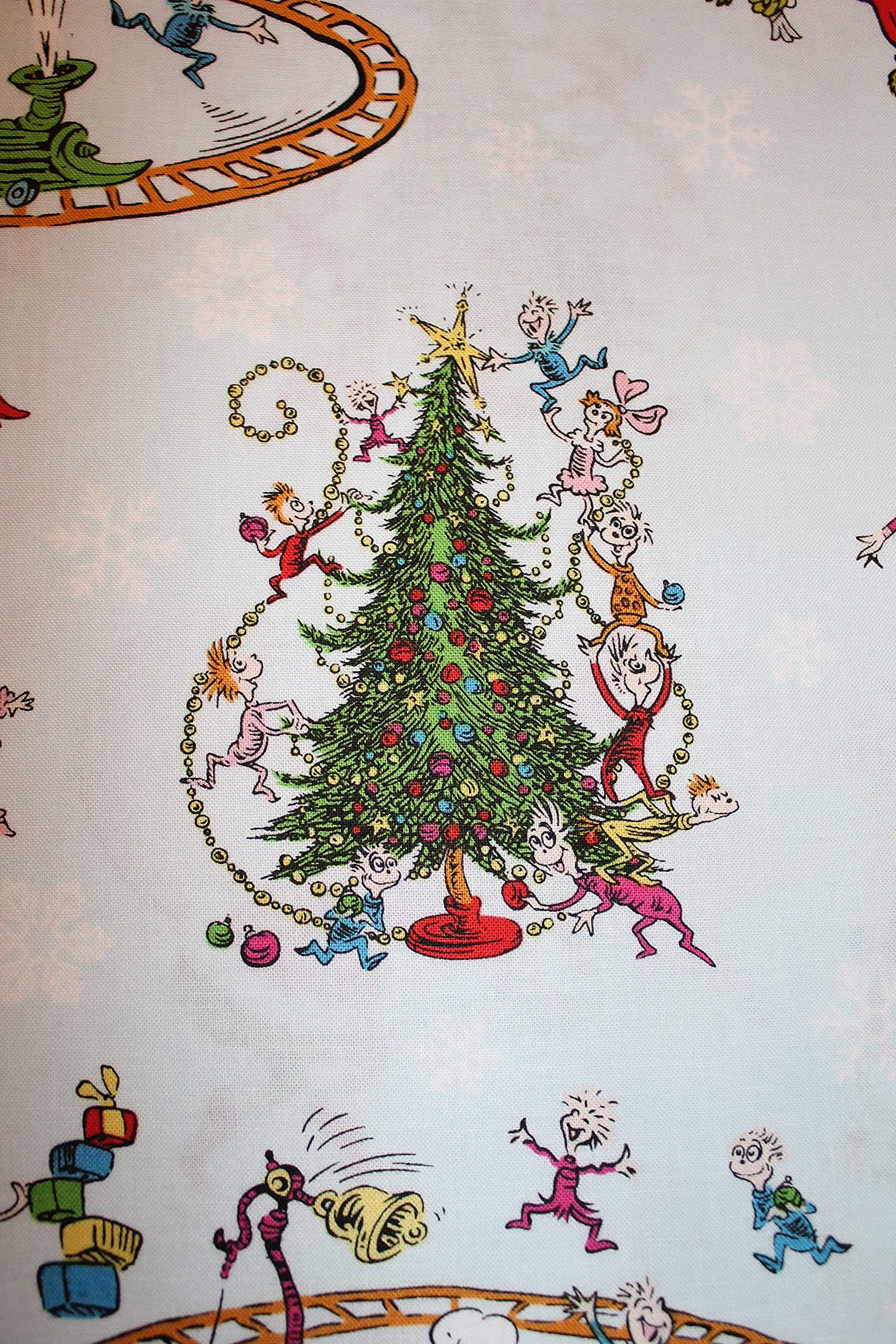 Fabric & Fabric How The Grinch Stole Christmas Fabric Whoville Snowflake Light Blue Sold by Fat Quarter (18 inches X 22 inches ) New BTFQ