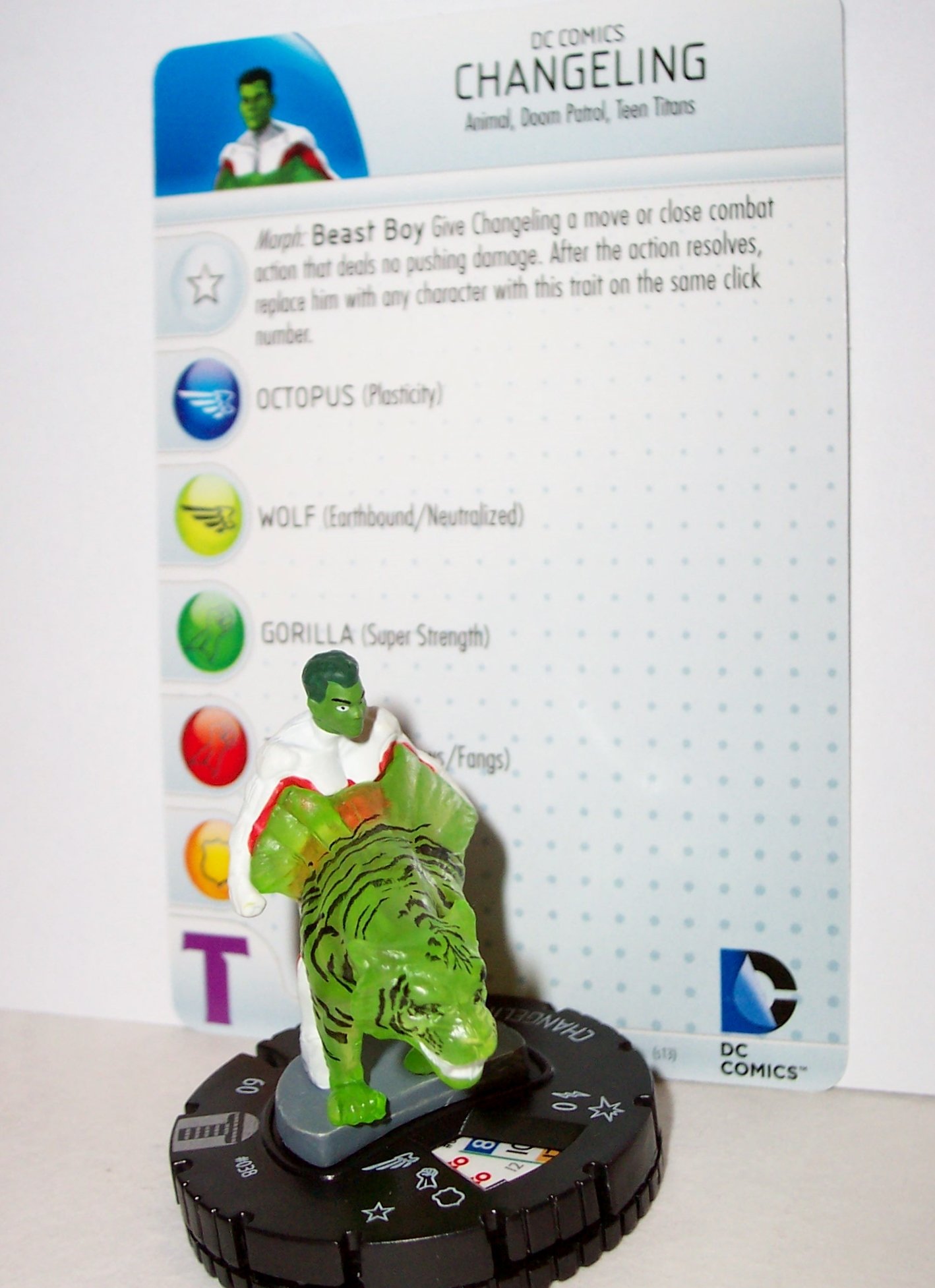 Heroclix DC Teen Titans #038 Changeling Figure with Card by NECA