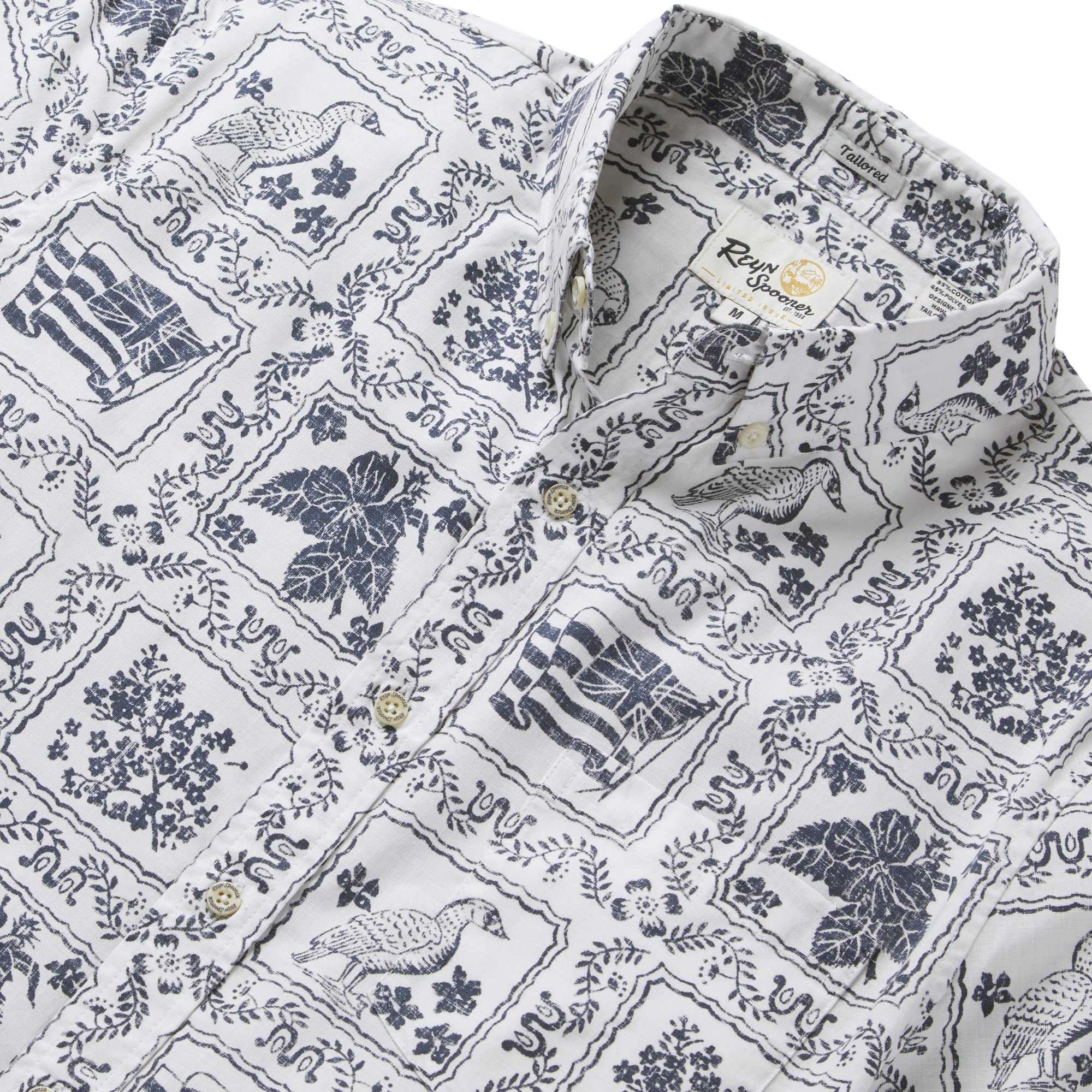 Reyn Spooner Men's Lahaina Sailor Tailored Button Front Hawaiian Aloha Shirt, White, XL