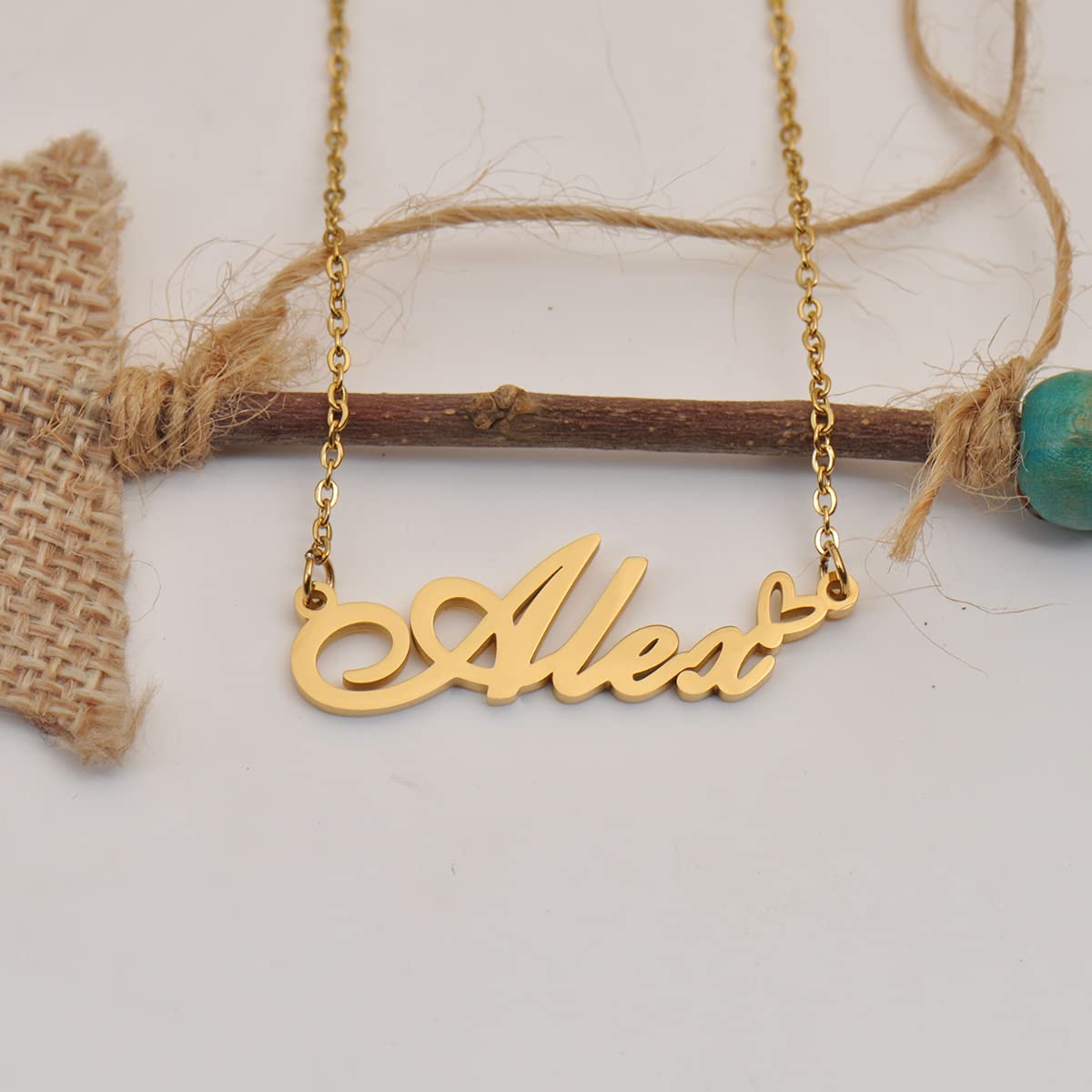 HUAN XUN Customized Nameplate Gold Necklace for Women Logan Necklaces Charm Pendant Jewelry for Mom