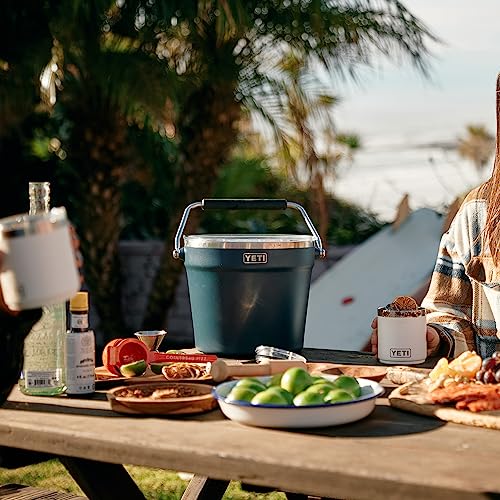 YETI Rambler Beverage Bucket, Double-Wall Vacuum Insulated Ice Bucket with Lid, Camp Green
