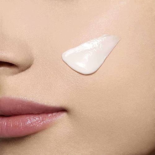 Clarins Multi-Active Day Cream | Multi-Tasking Moisturizer | Visibly Minimizes Fine Lines | Boosts Radiance | Hydrates, Smoothes and Tones | Dry Skin Type | 1.6 Ounces