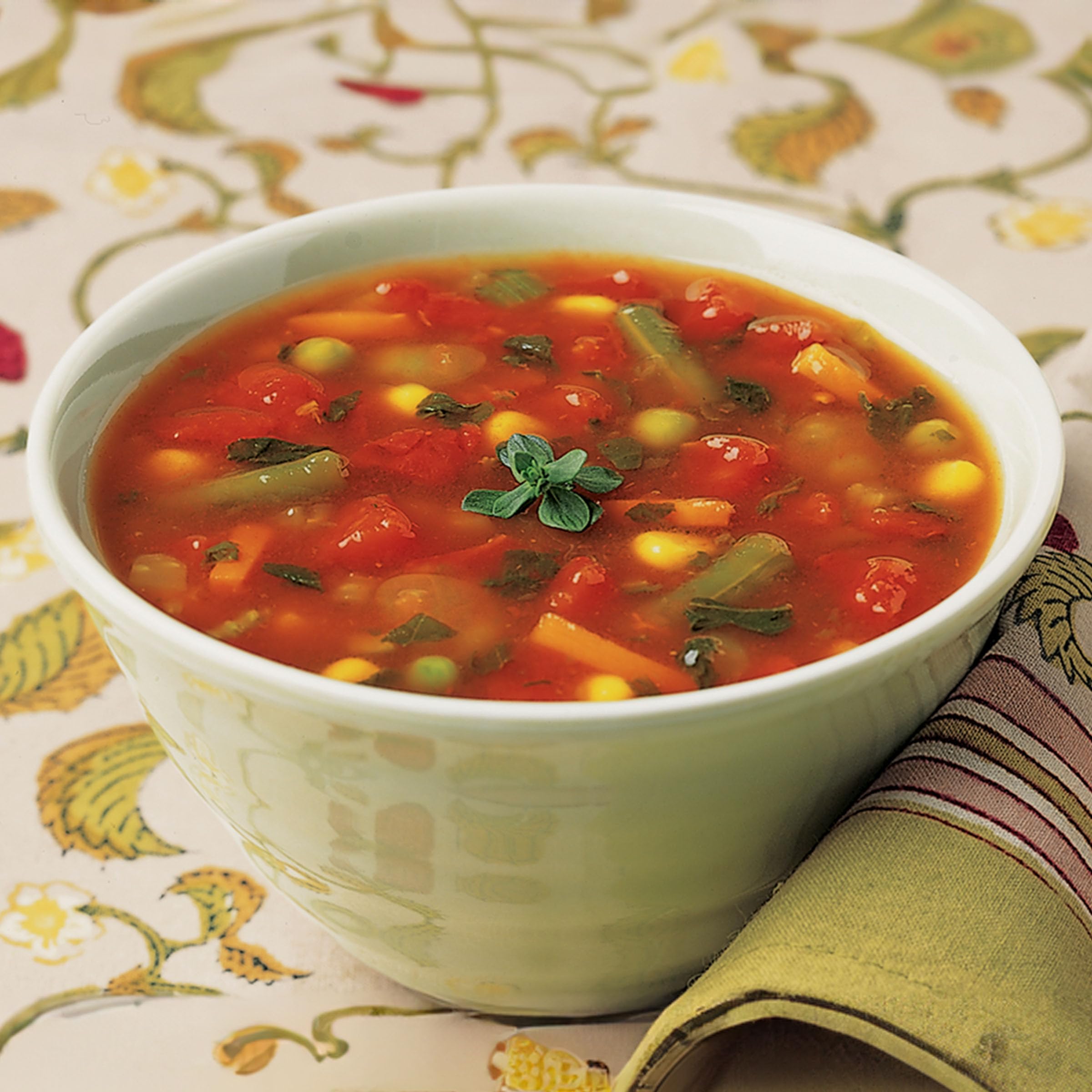 Amy’s Soup, Vegan Reduced Sodium Chunky Vegetable Soup, Gluten Free, Made With Organic Vegetables, Canned Soup, 14.3 Oz (12 Pack)