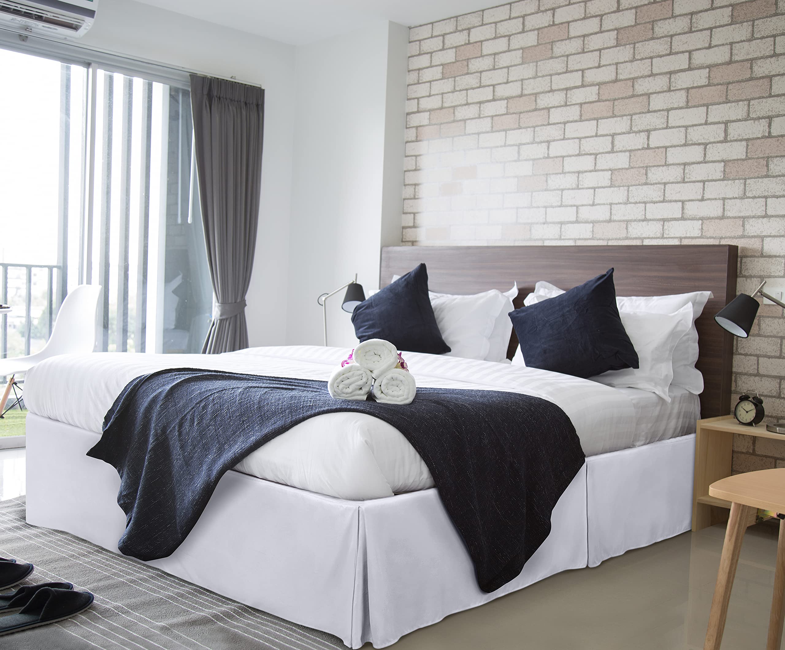 Utopia Bedding Full Bed Skirt - Soft Quadruple Pleated Ruffle - Easy Fit with 16 Inch Tailored Drop - Hotel Quality, Shrinkage and Fade Resistant (Full, White)