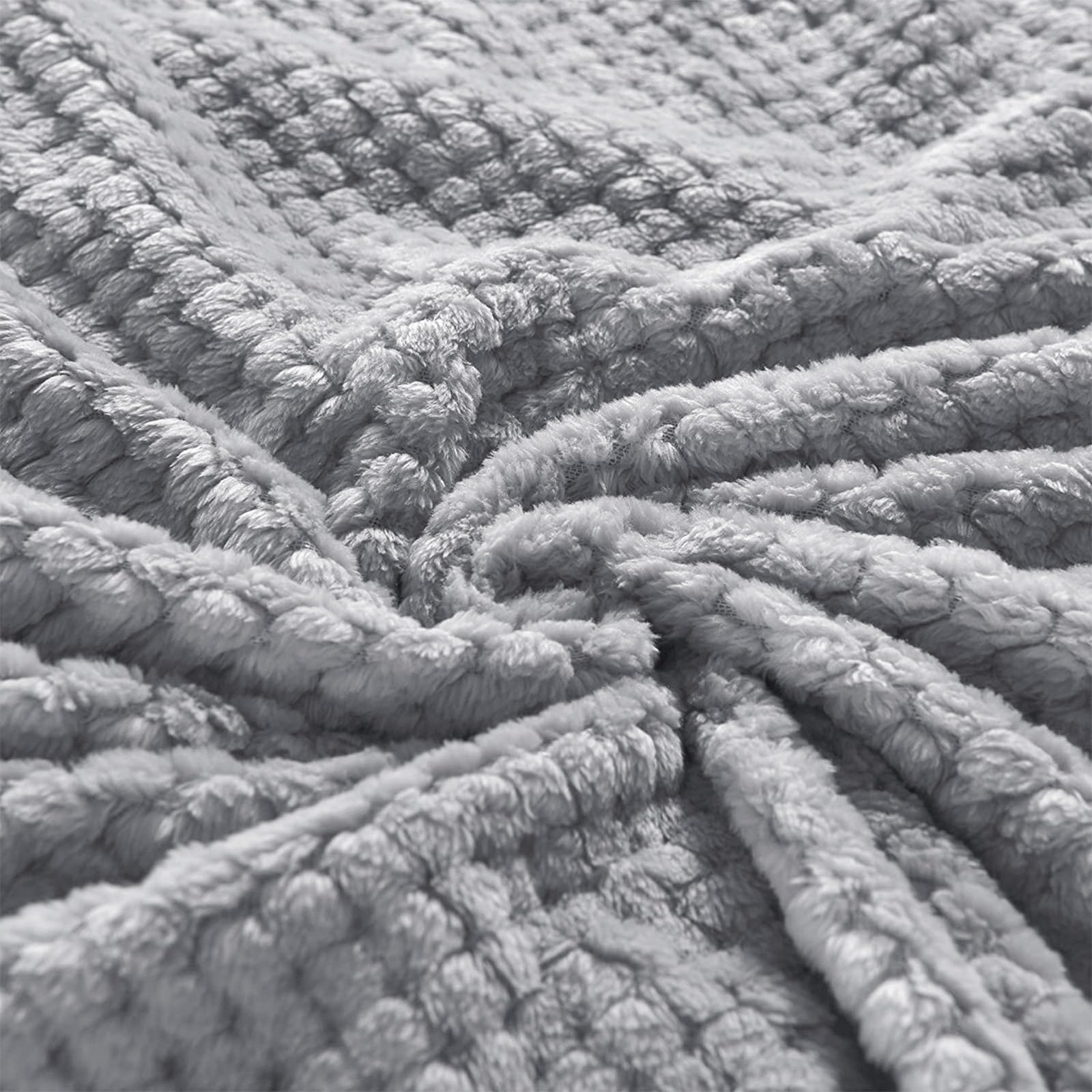 Exclusivo Mezcla Fleece Throw Blanket Extra Large, Super Soft and Warm Blankets for Couch, Sofa and Bed Waffle Textured, Cozy, Fuzzy and Lightweight (Light Grey, 50x70 Inches)