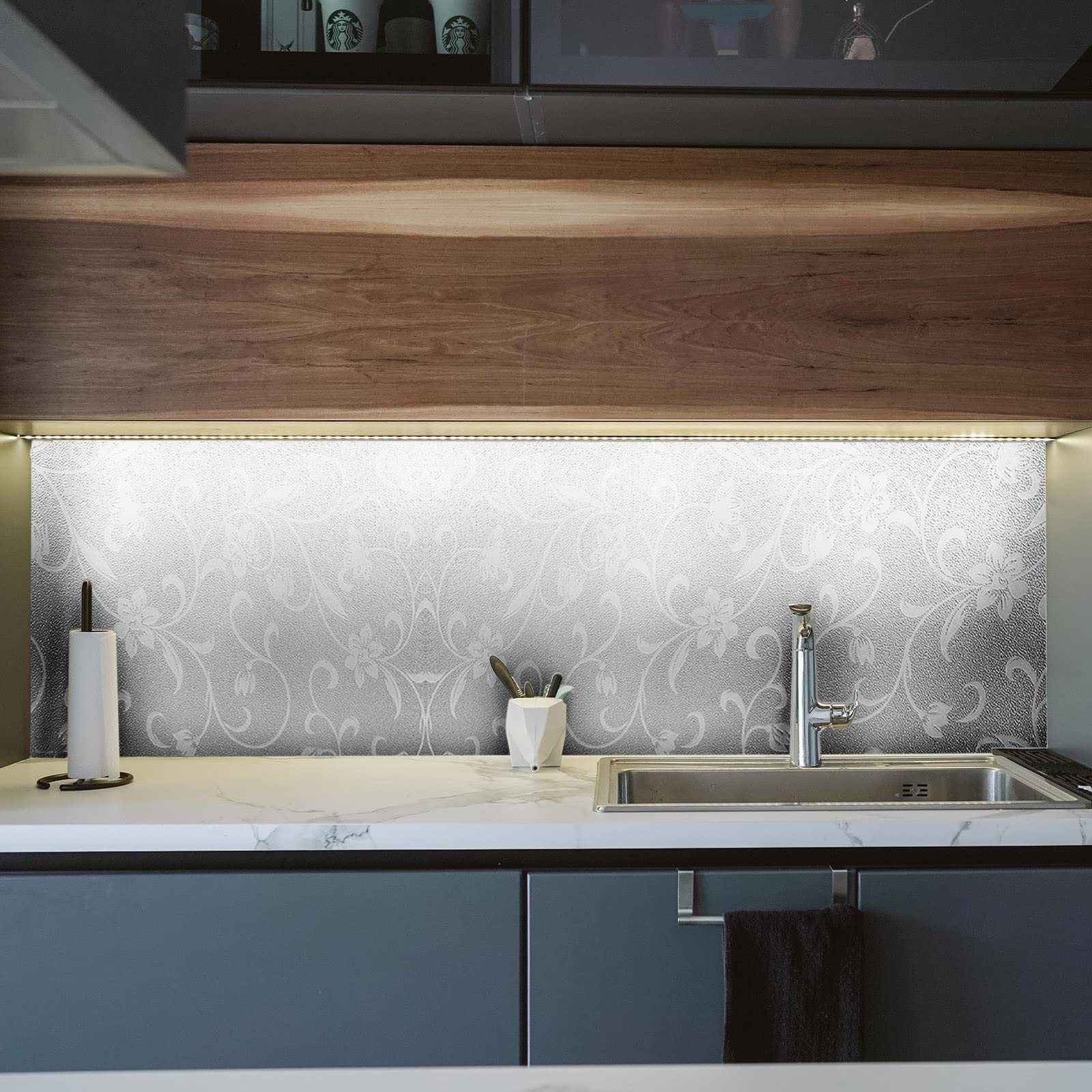 Oil Proof Kitchen Backsplash Wallpaper 15.7x196.8in/0.4x5m, Aluminum Foil Contact Paper, Peel and Stick Backsplash for Countertop, Kitchen Wall Sticker for Shelf (Silver)