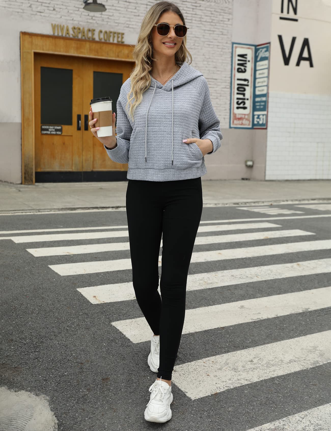 Gihuo Hoodies for Women Casual Waffle Cropped Sweatshirt Long Sleeve Drop Shoulder Drawstring Pullover Trendy Tops 2 Pockets (LightGrey-M)
