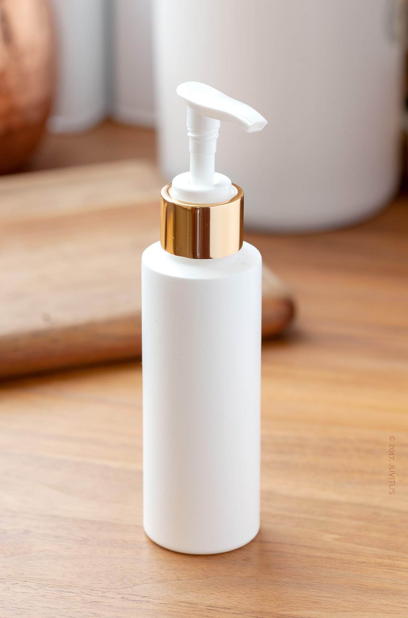 JUVITUS 4 oz / 120 ml White Plastic HDPE Refillable Cylinder Squeeze Bottle with Gold Lotion Pump (6 Pack)