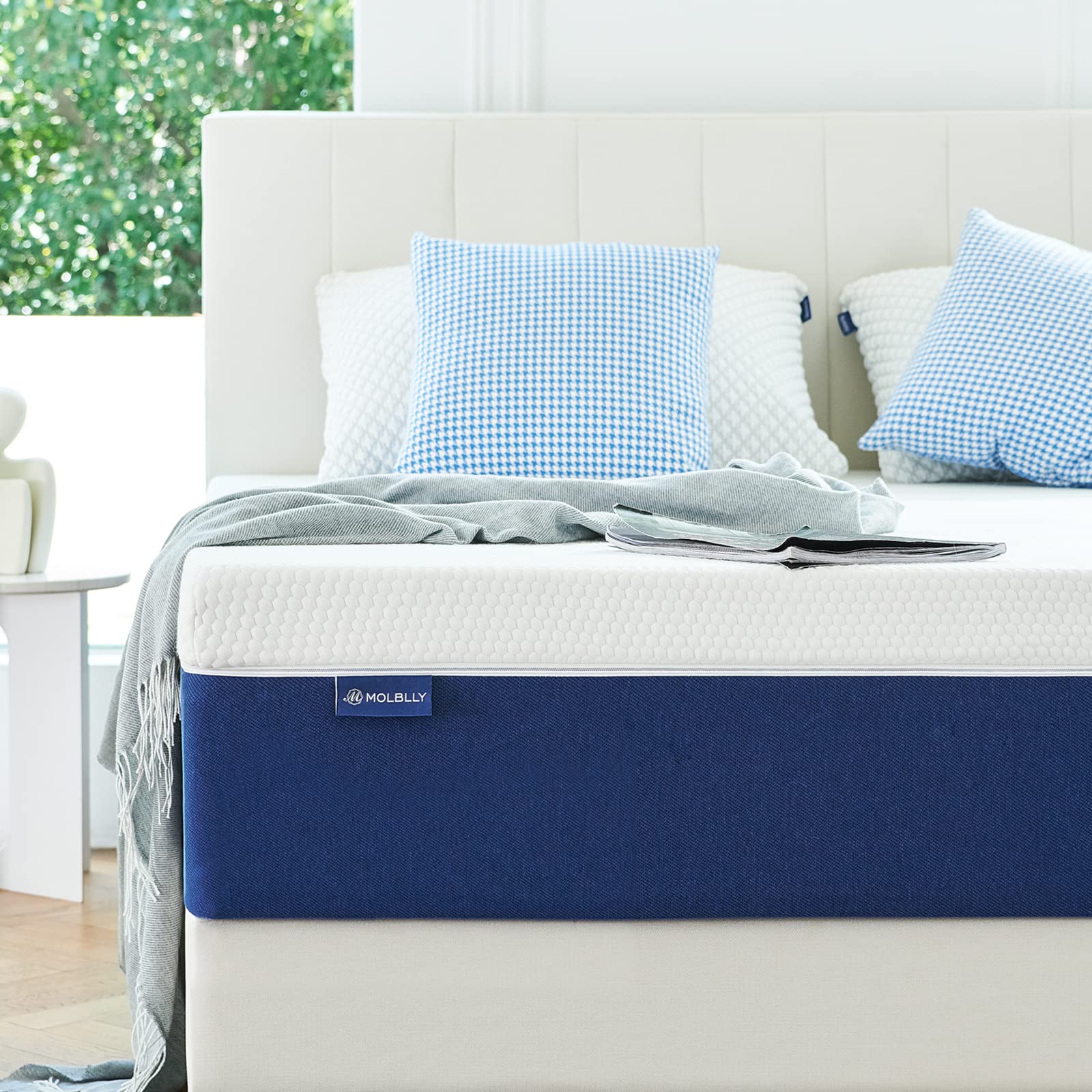Molblly Queen Mattress, 8 inch Gel Memory Foam Mattress with CertiPUR-US Bed Mattress in a Box for Sleep Cooler & Pressure Relief, Queen Size