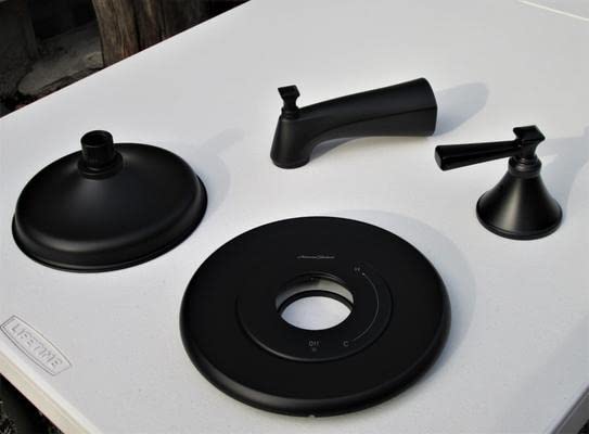 American Standard Rumson Single-Handle 1-Spray Tub and Shower Faucet with 1.8 GPM in Matte Black (Valve Included)
