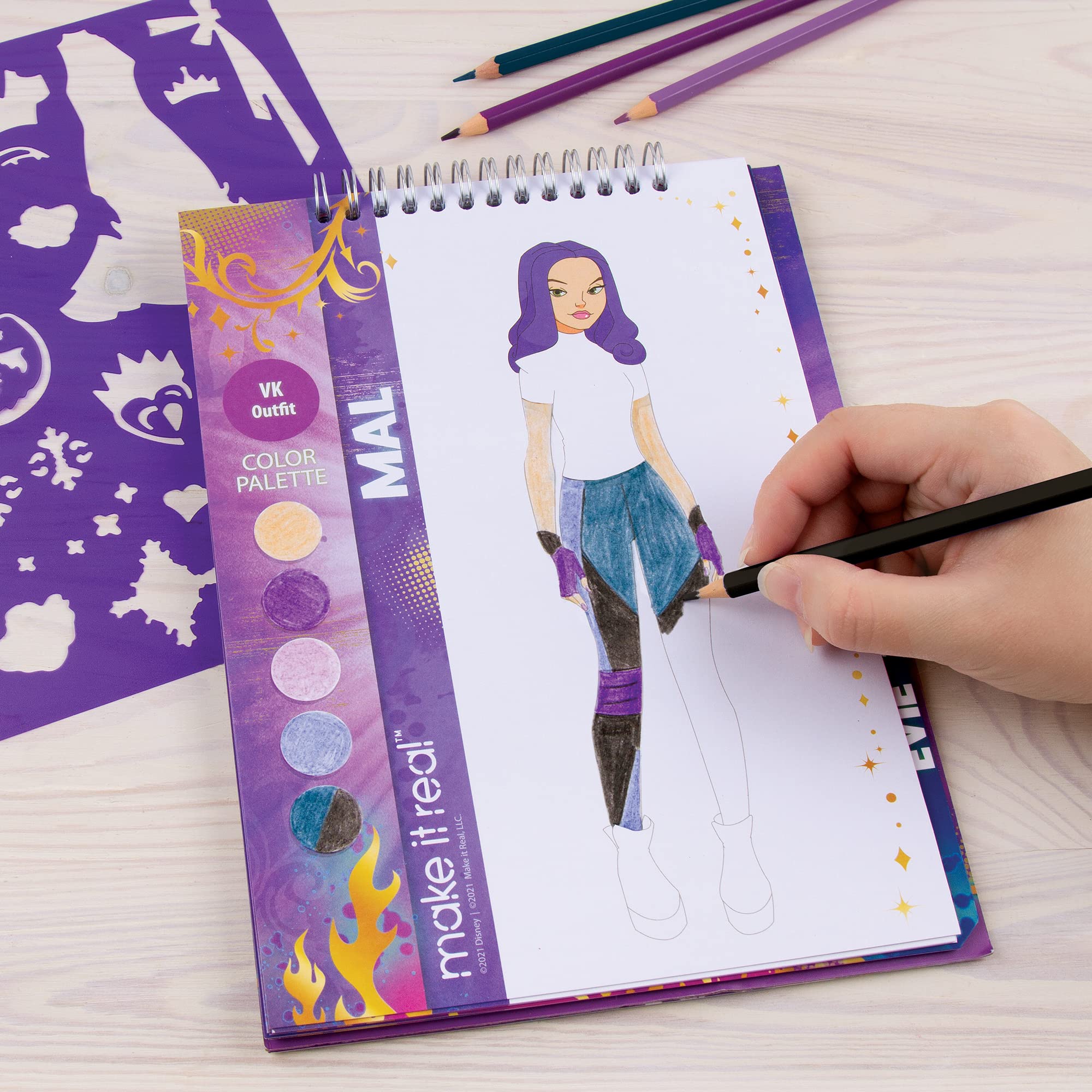 Disney Descendants Royal Wedding Fashion Design Sketchbook for Girls - Create Stunning Wedding-Themed Fashions with 183 Stickers, Stencils, Design Guide - Gift for Ages 8+, Develops Real-World Skills