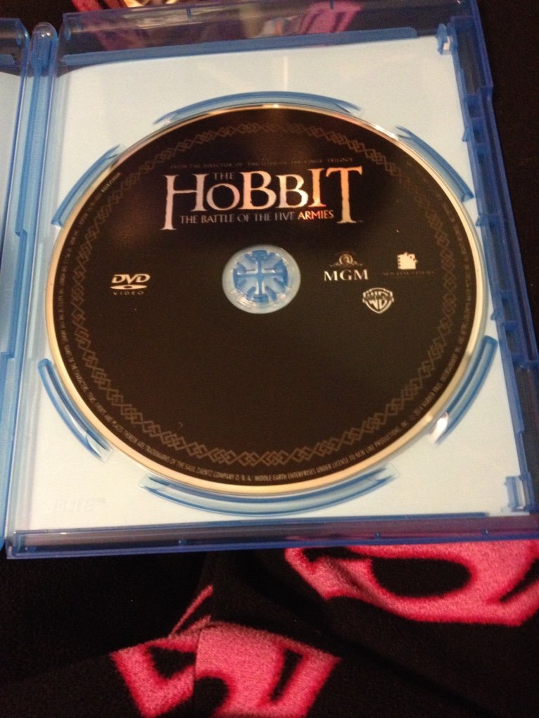 The Hobbit: The Battle of the Five Armies (Blu-ray + Downloadable Digital HD UltraViolet Code)