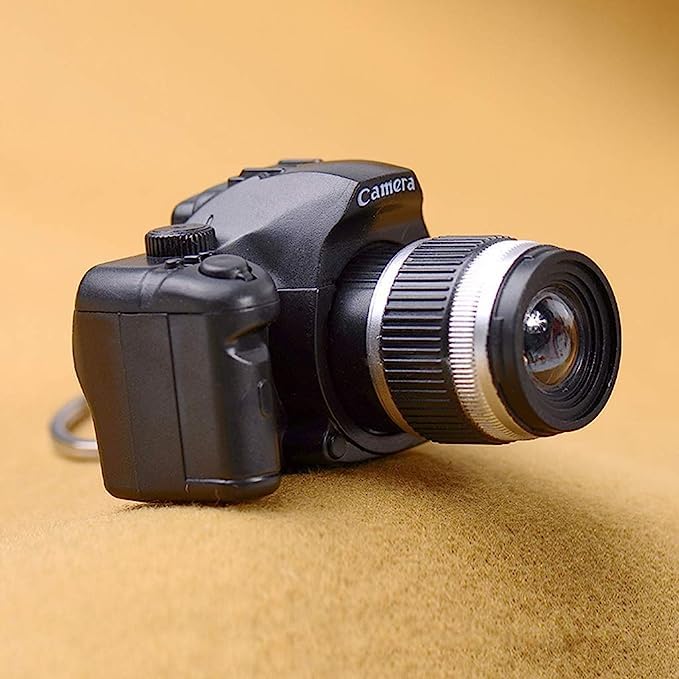 Camera Key Ring Decor Bag Wallet Pendant, Camera Keychain with Sound, Mini Camera Design Keychain Cute Novelty Ring Key Chain Pendant Creative Gift Key Chain Decorative