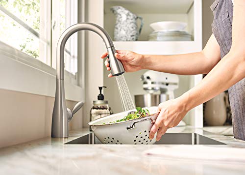 Moen Arbor Spot Resist Stainless One-Handle Pulldown Kitchen Faucet with Sprayer and a Reflex Docking System, Kitchen Sink Faucet Featuring Power Boost for a Faster Clean, 7594SRS