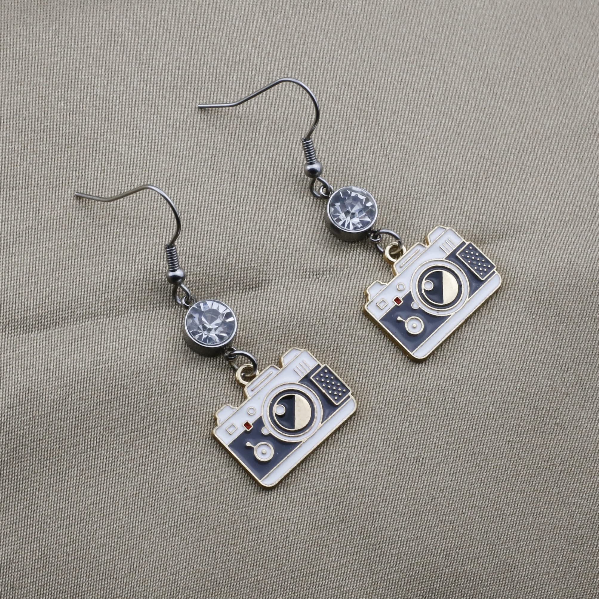 NC Camera Earrings with Birthstone Photographer Earrings Personalized Retro Camera Earrings Photography Gift Camera Charms Jewelry (Camera Ear RG)