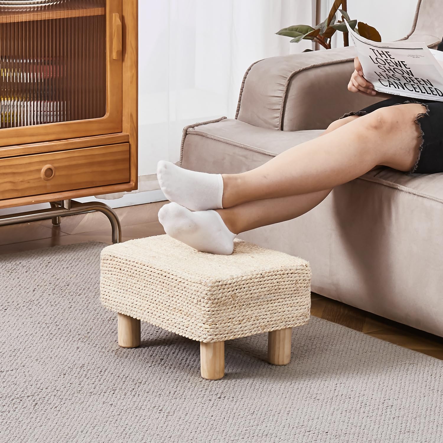 Cpintltr Foot Stool Ottoman Rectangular Footrest Pouf Ottomans Natural Seagrass Footstool with Wooden Legs Hand Weave Step Stool for Living Room Bedroom Entryway Natural White