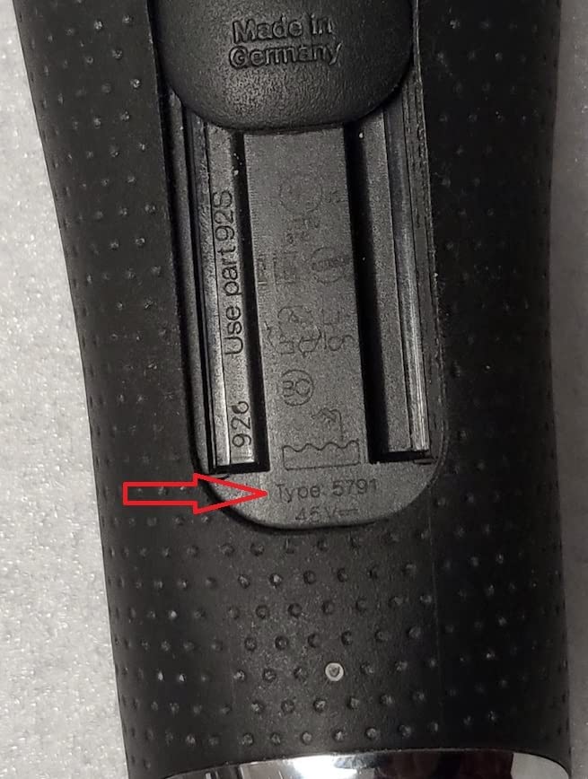 Braun Clean and Charge Base for Select Series 9(Type 5791), FlexMotionTec and CoolTec Models