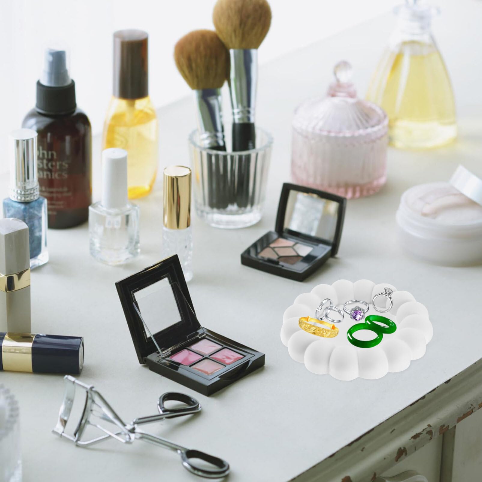 Round Tray Nail Decorations for Nail Art Dining Table Decor Jewelry Tray Home Decor Desk Tray Round Serving Tray Trinket Dish Earrings Holder Wedding White Earring Holder Plaster