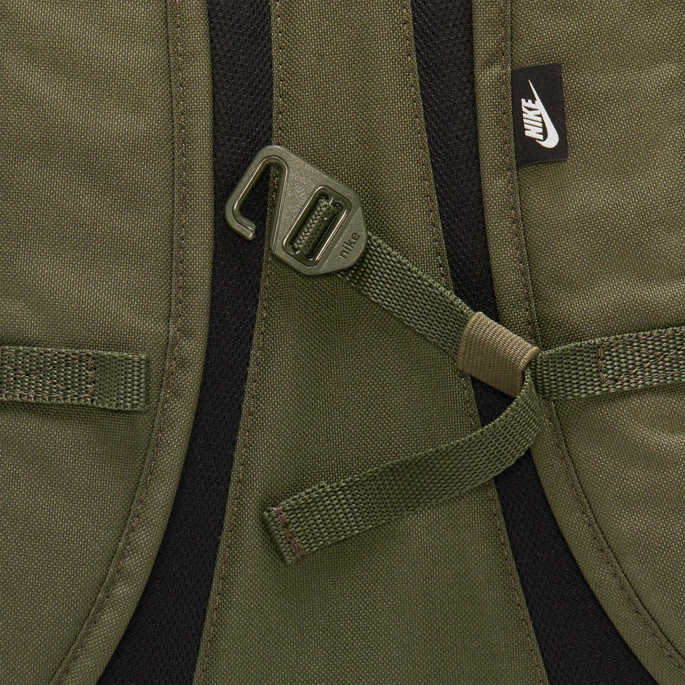 Nike Unisex Hayward 2.0 Backpack Army Khaki / Black