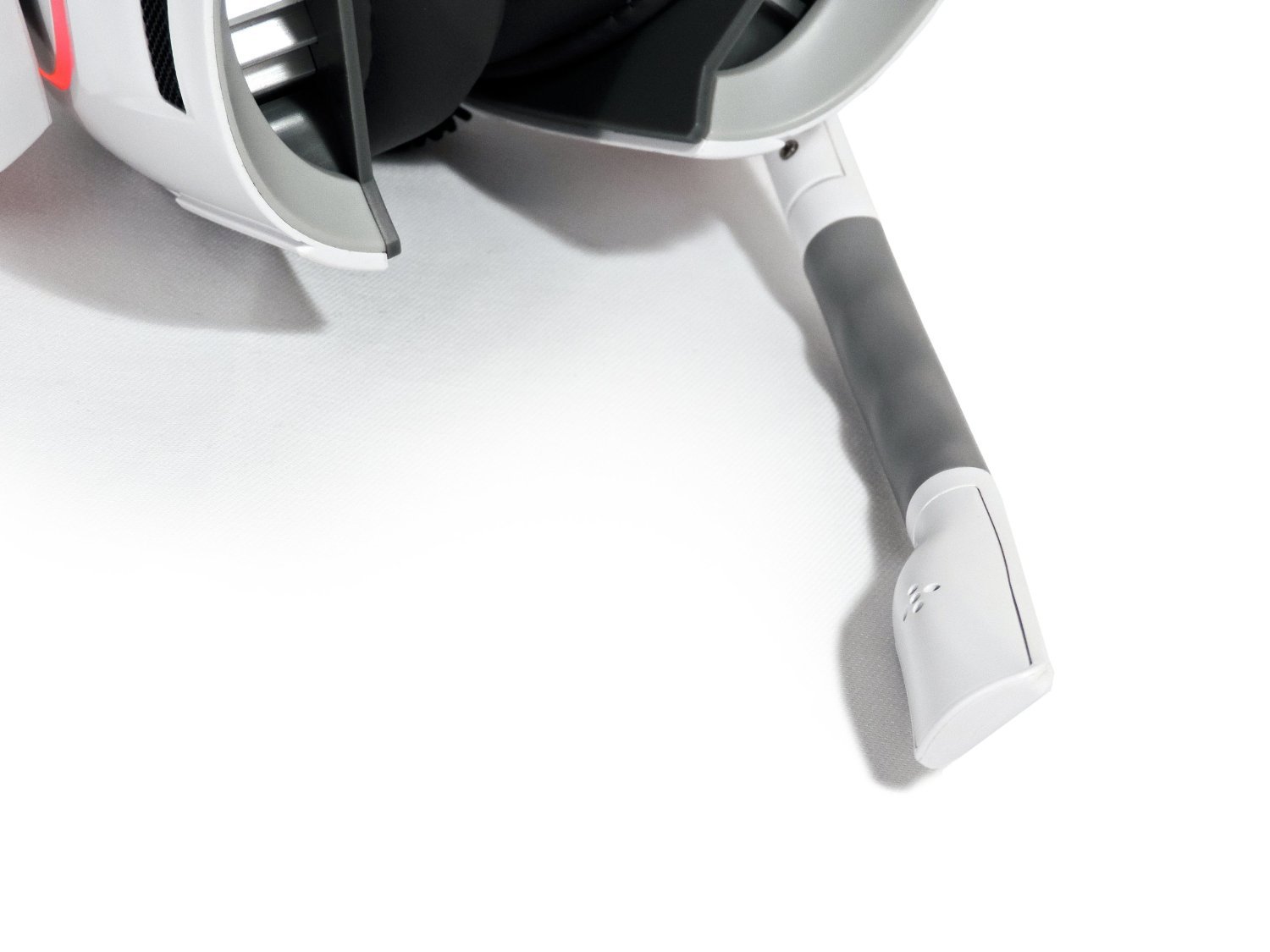 GAMDIAS Hephaestus Virtual Surround Sound 7.1 Gaming Headset with USB, Blast Source Identifier & Heat Sink System(GHS2000)