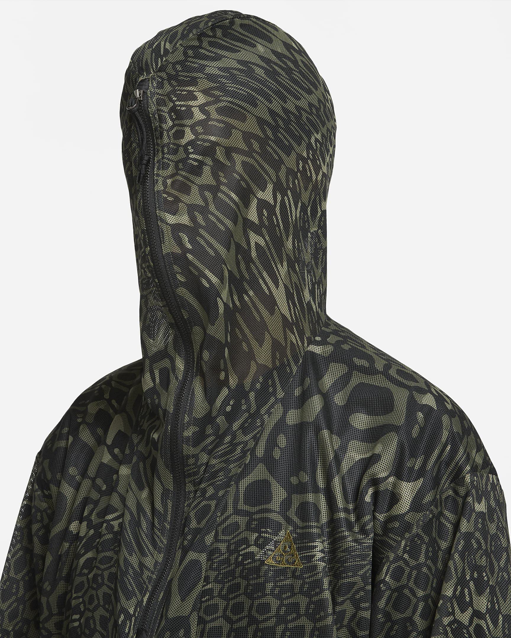 Nike UNISEX Adult ACG Dri-FIT Happy Arachnid 1/2 Zip Top Hoodie (Medium)
